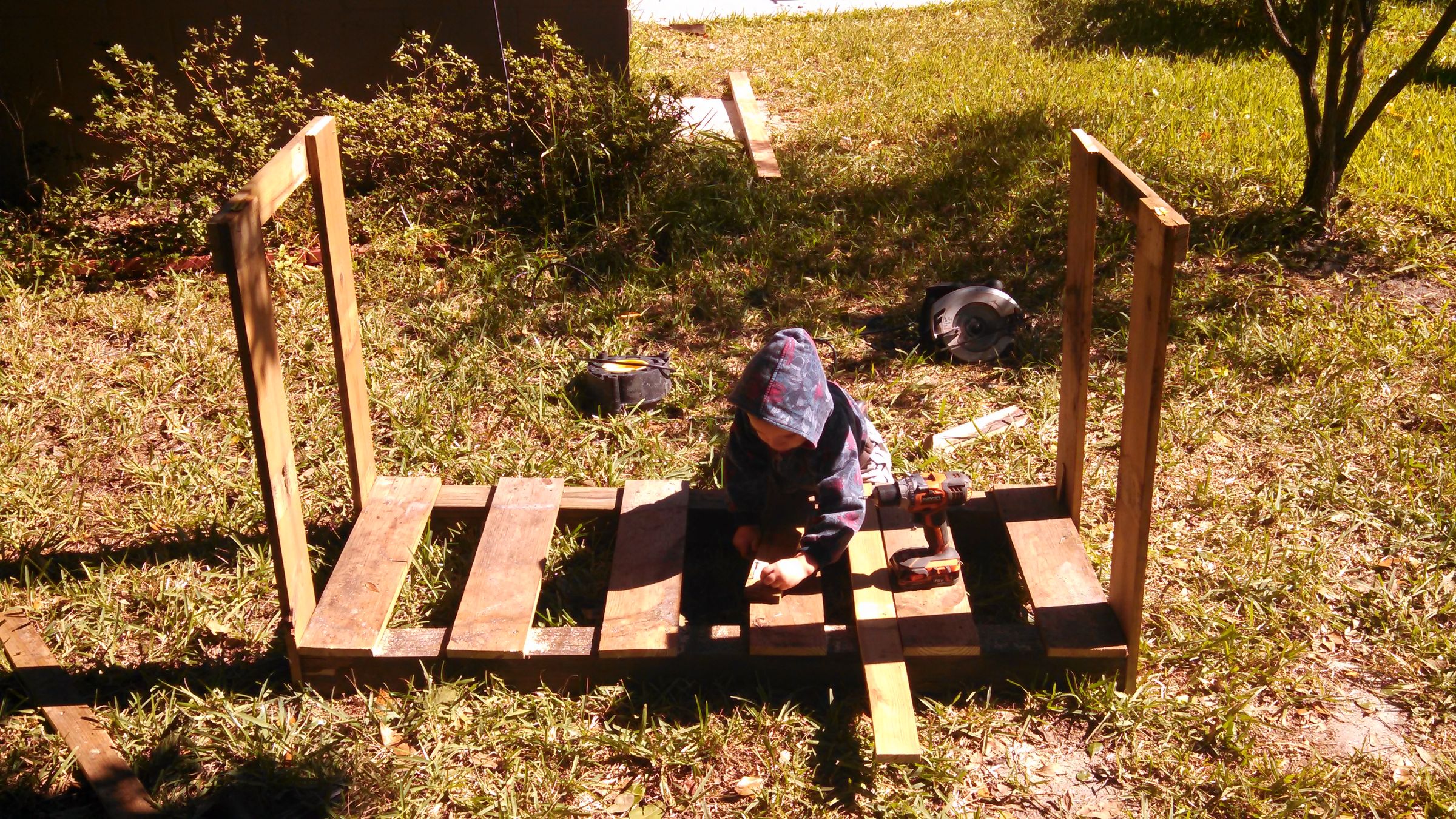 The 30 Minute Firewood Rack - Pallet Style : 6 Steps - Instructables