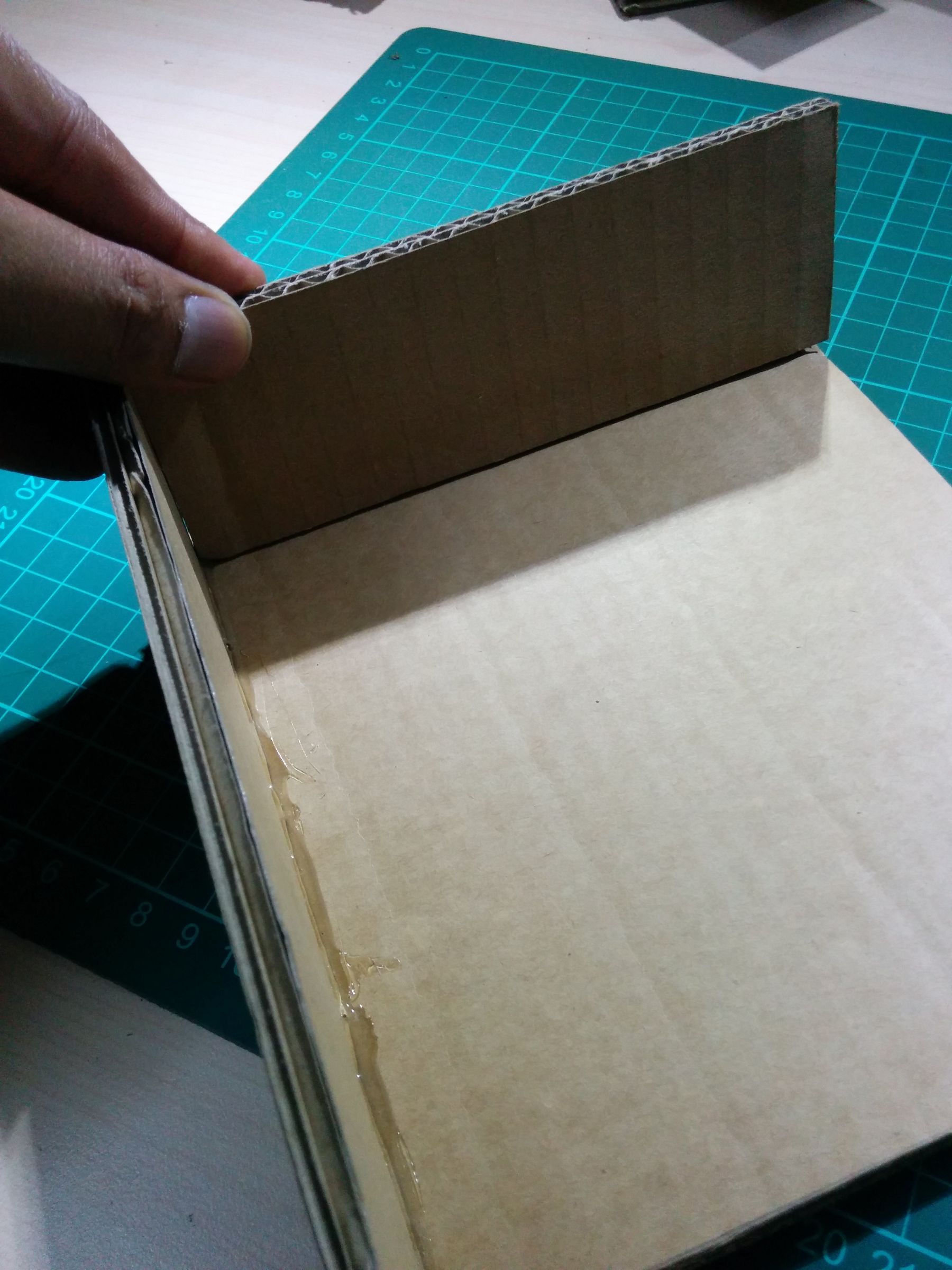 CARDBOARD SOLAR LAMP : 8 Steps (with Pictures) - Instructables