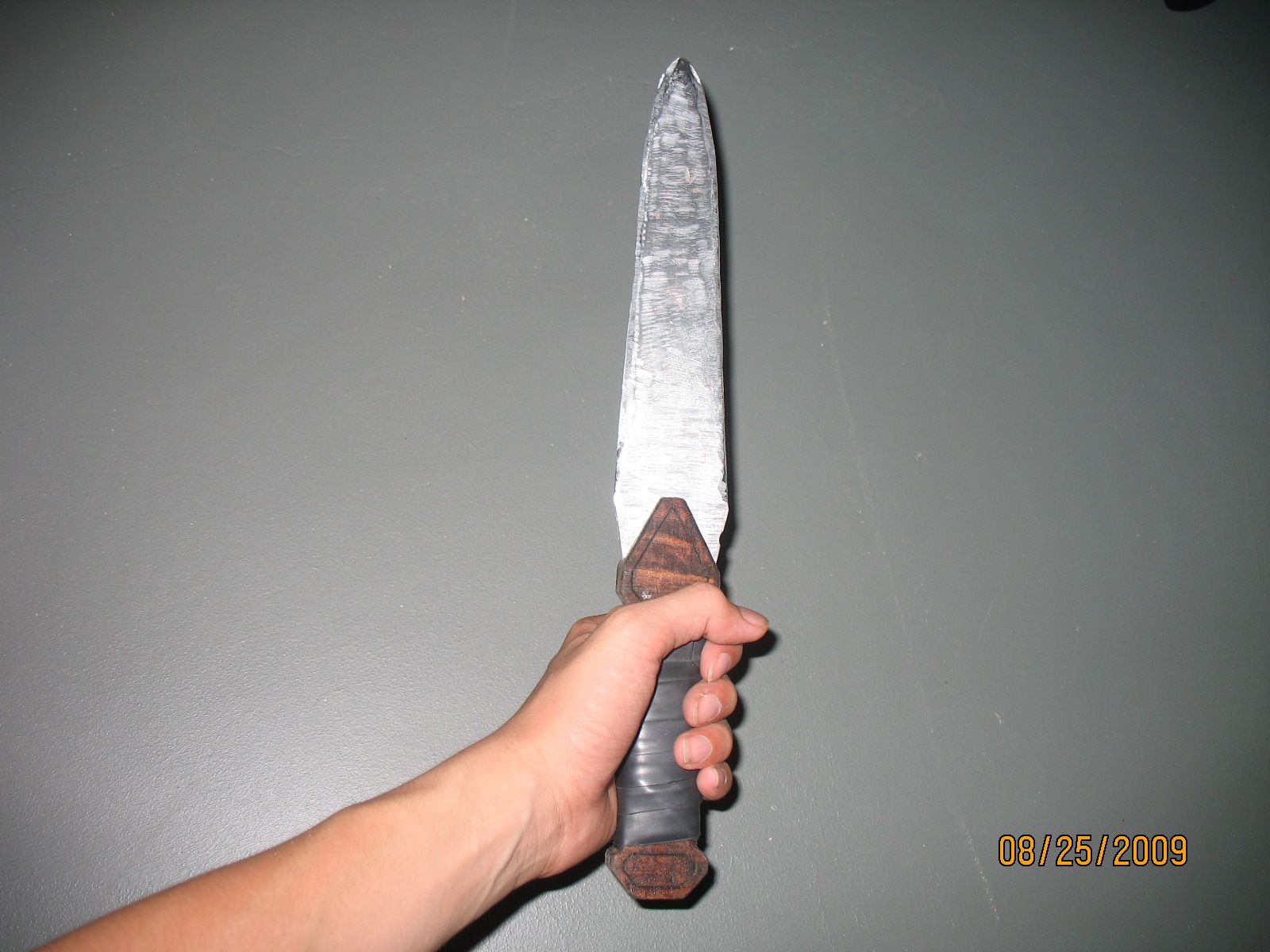 Making a Dagger From Found Materials! *UPDATE* : 9 Steps - Instructables