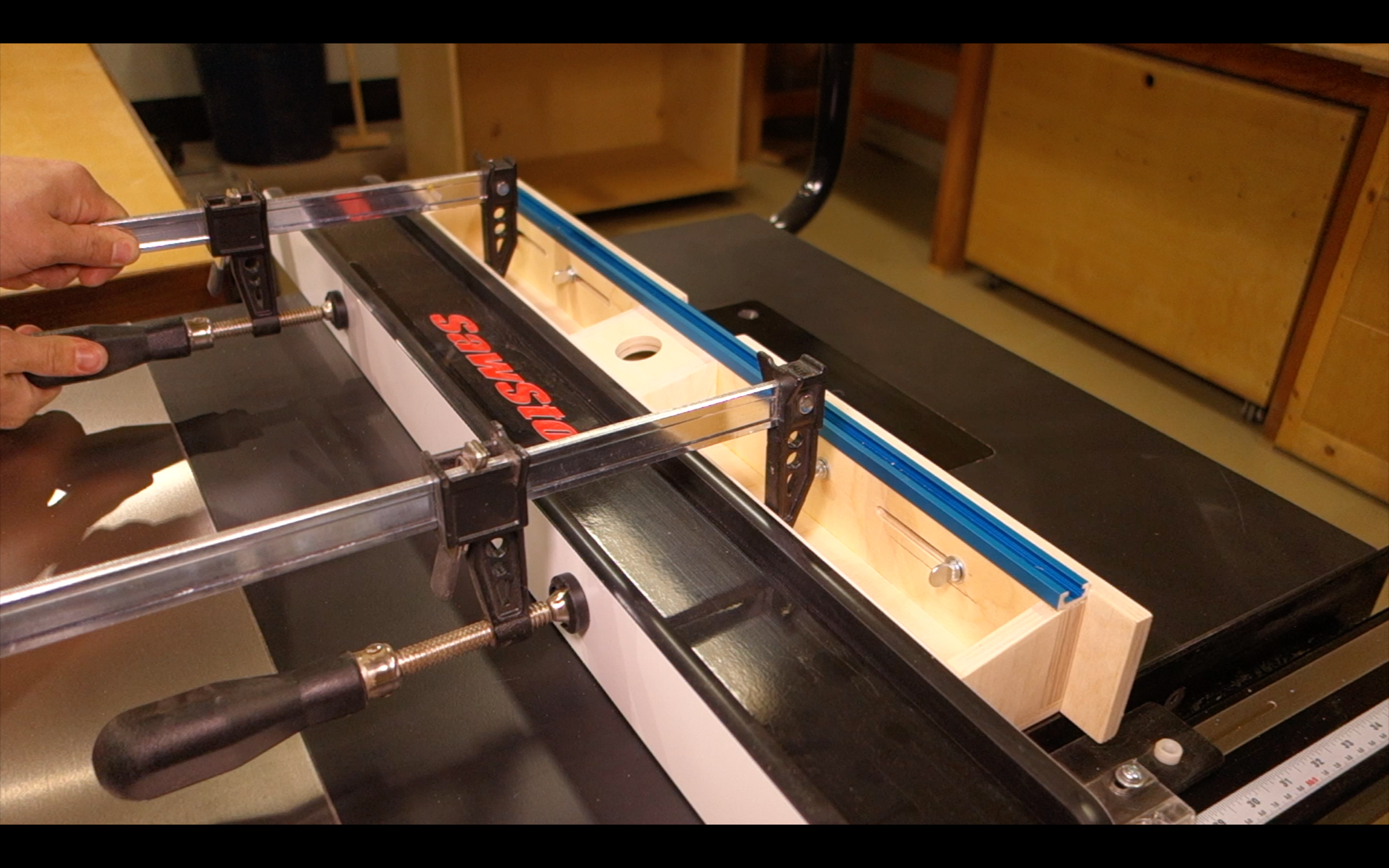 Make It - Adjustable Router Fence : 7 Steps (with Pictures) - Instructables