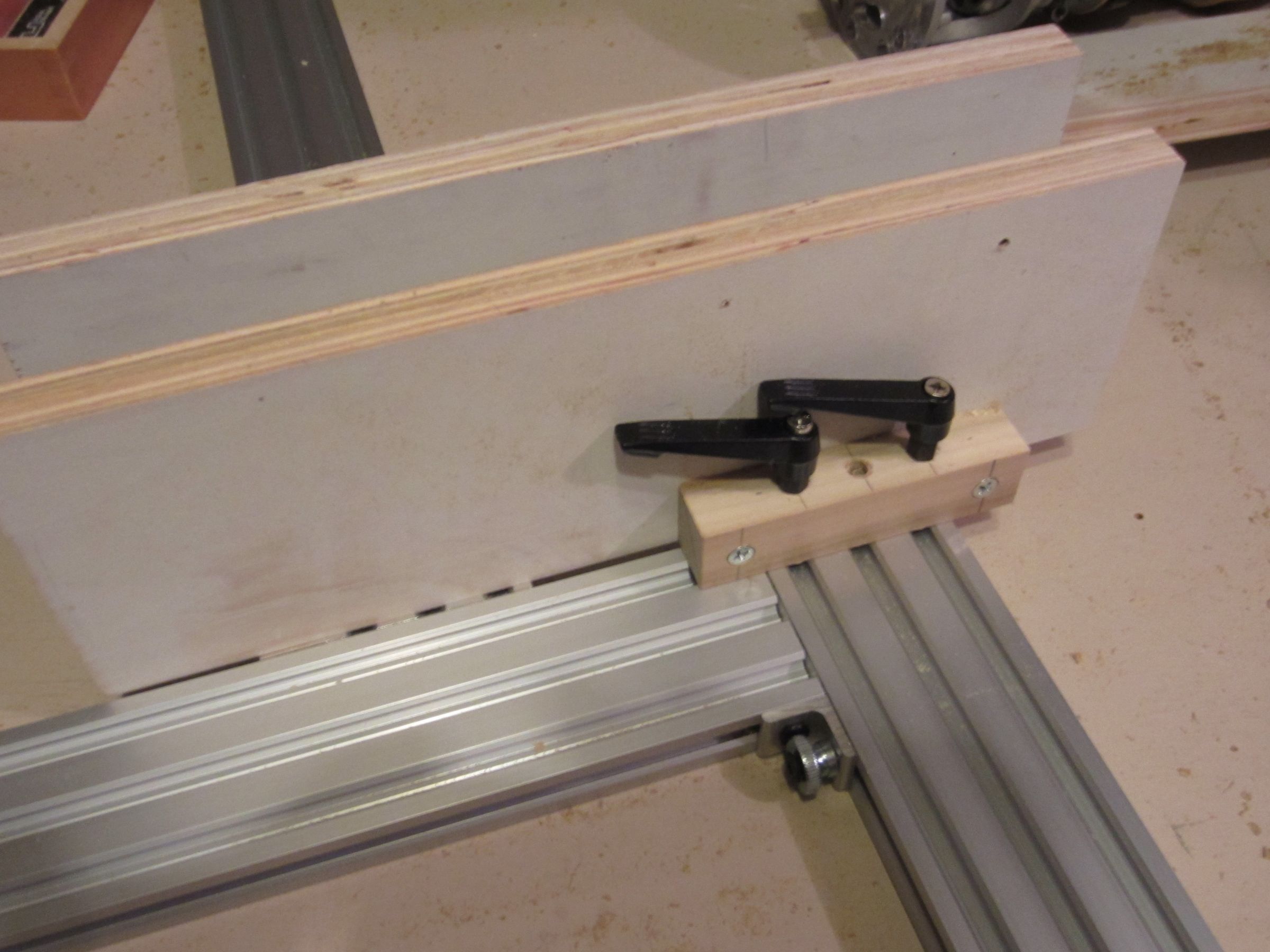 Adjustable Router Guide Template : 11 Steps (with Pictures) - Instructables