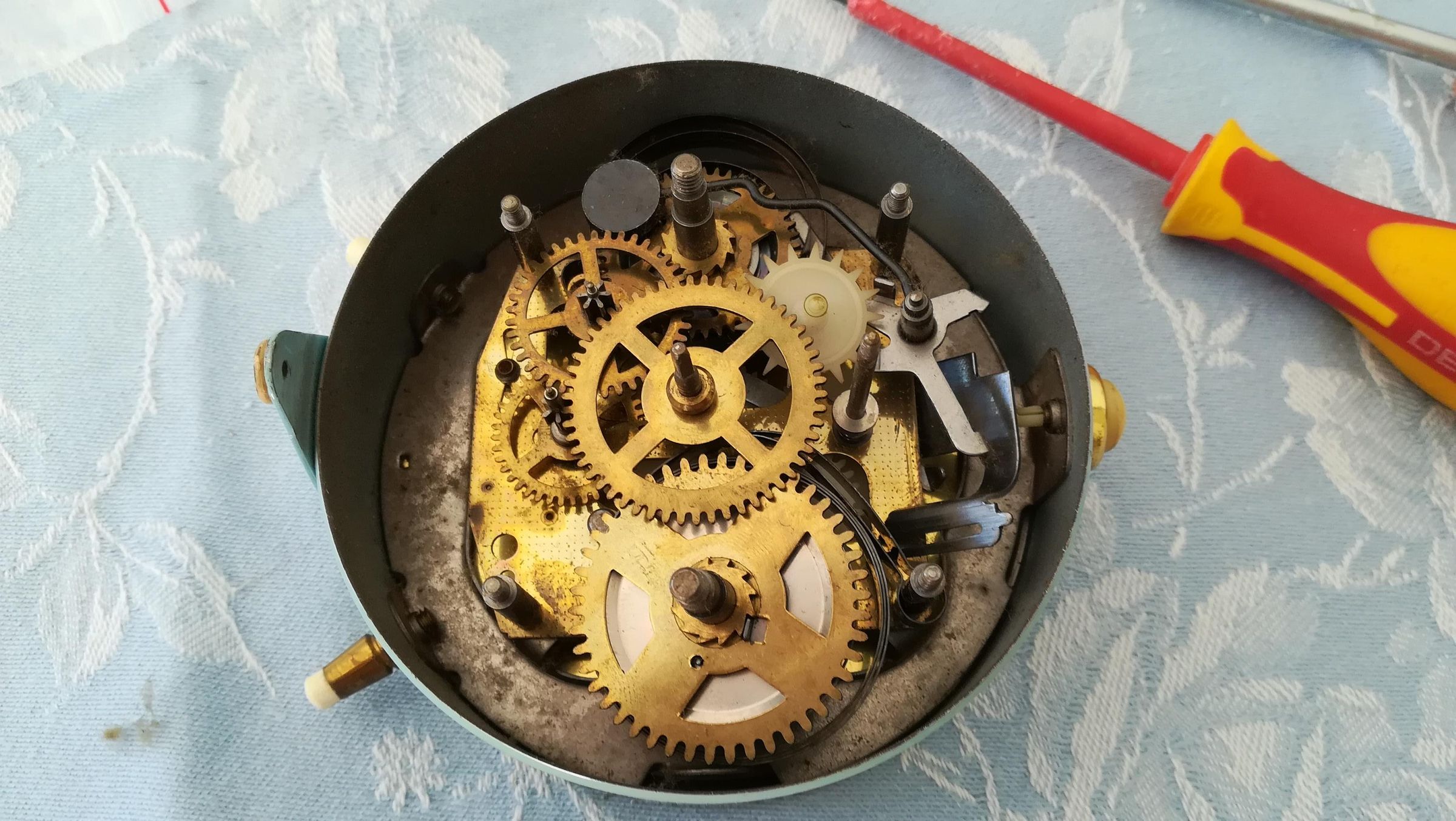 Convert Analog Alarm Clock : 8 Steps (with Pictures) - Instructables