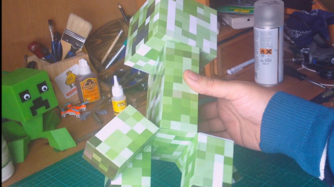 Making a Large Creeper Using Papercraft : 4 Steps - Instructables