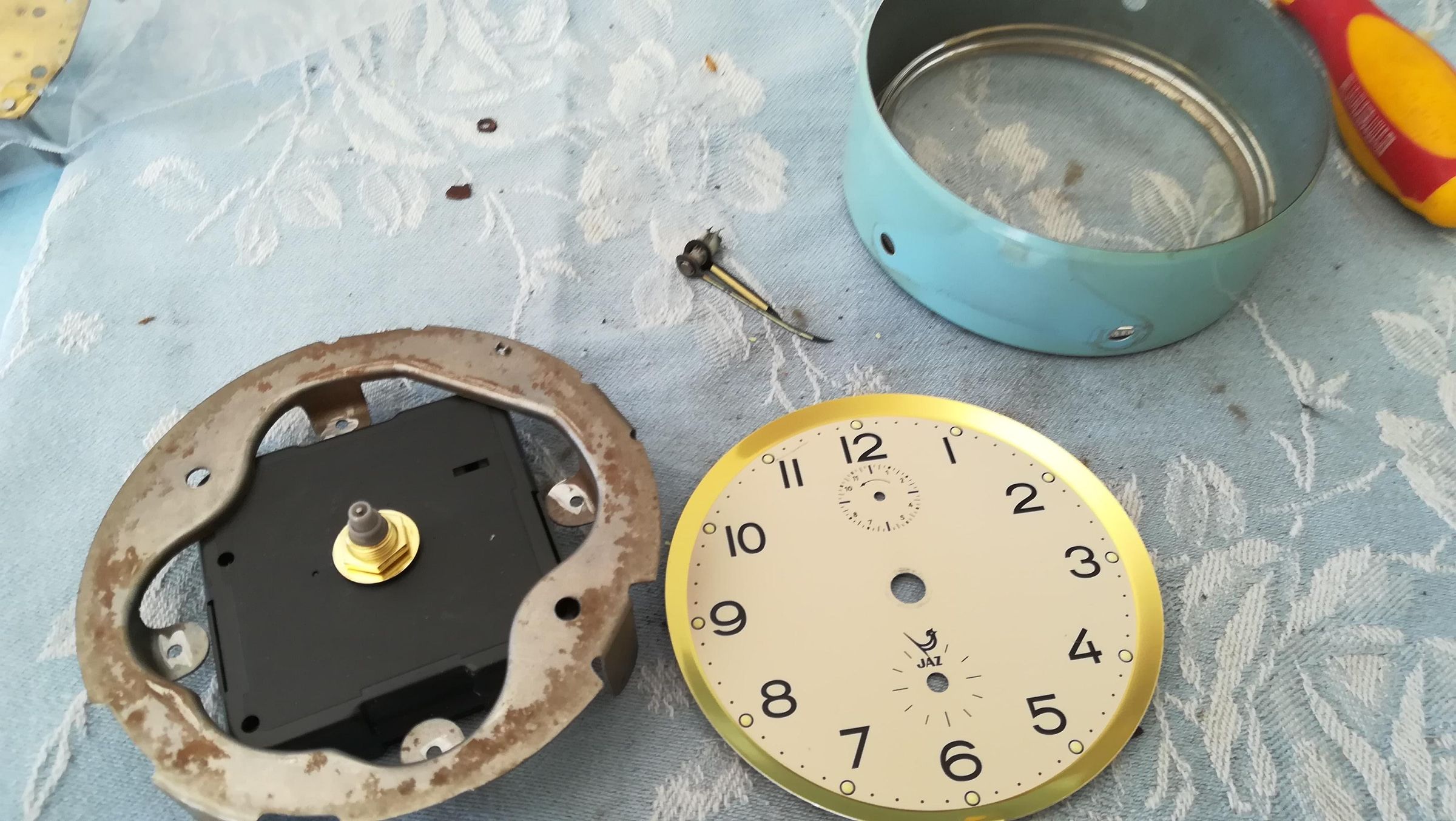 Convert Analog Alarm Clock : 8 Steps (with Pictures) - Instructables