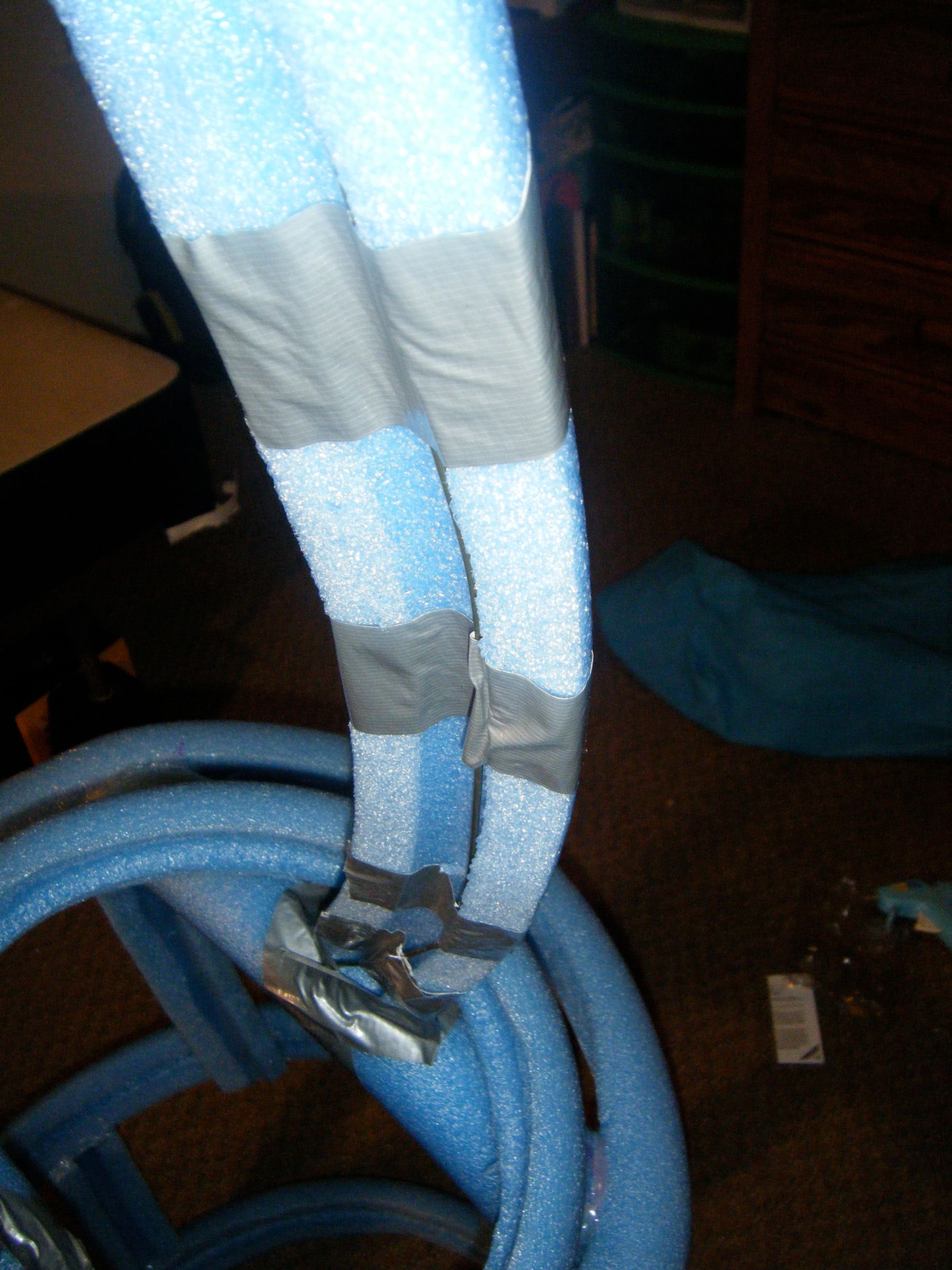 How to Create a Kevin Costume (The Bird From UP) : 8 Steps (with ...