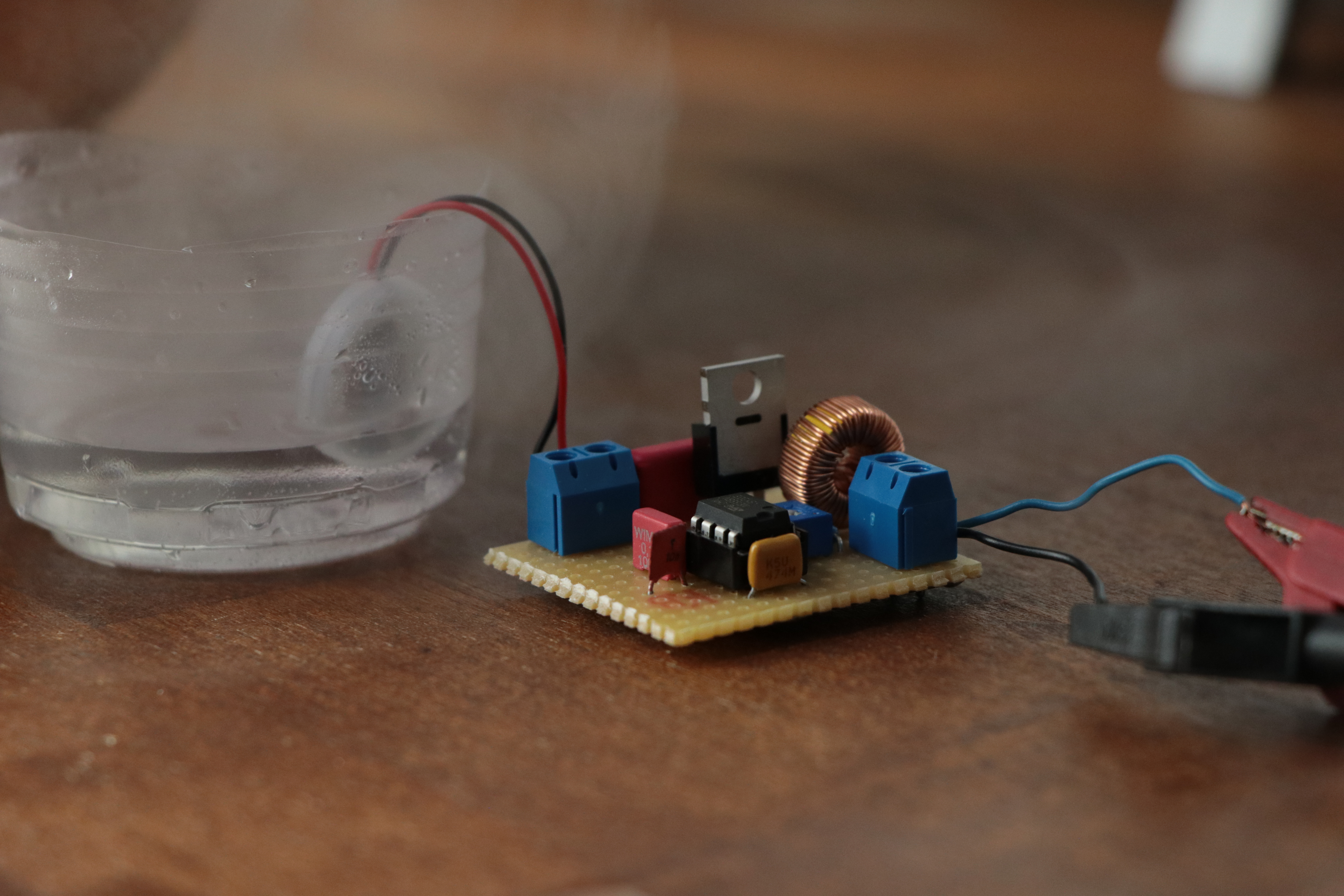 Make Your Own Super Simple Ultrasonic Mist Maker : 4 Steps - Instructables