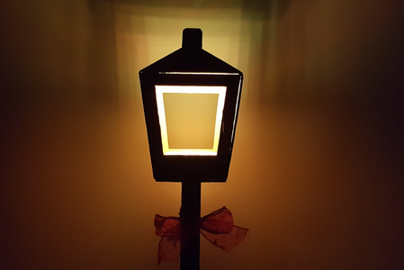 How to Make a Cardboard Christmas Lamppost : 6 Steps - Instructables