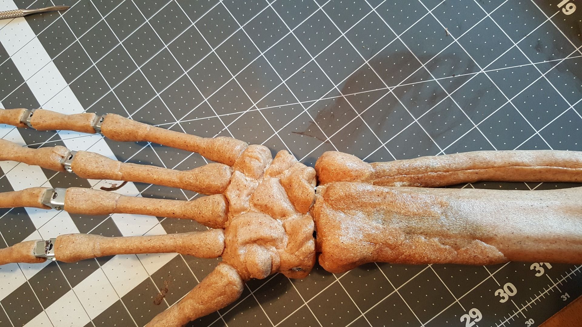 Articulated Skeleton Hand : 7 Steps (with Pictures) - Instructables