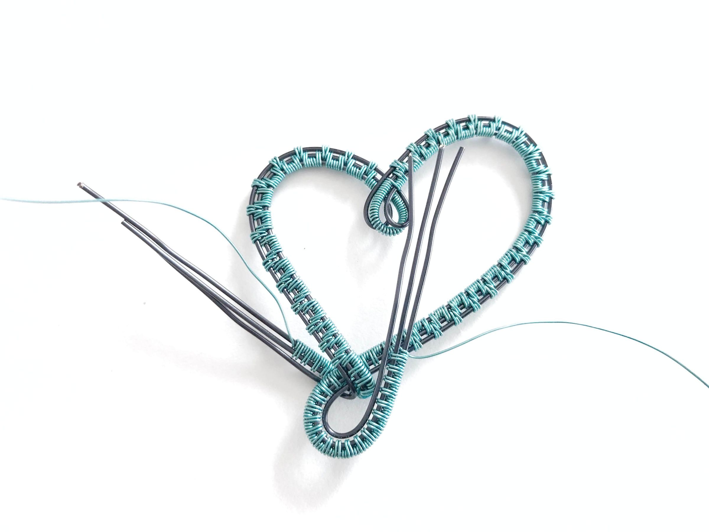 Woven Wire Hearts : 17 Steps (with Pictures) - Instructables