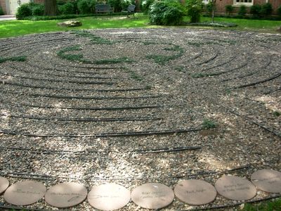 Build a Backyard Labyrinth : 20 Steps (with Pictures) - Instructables