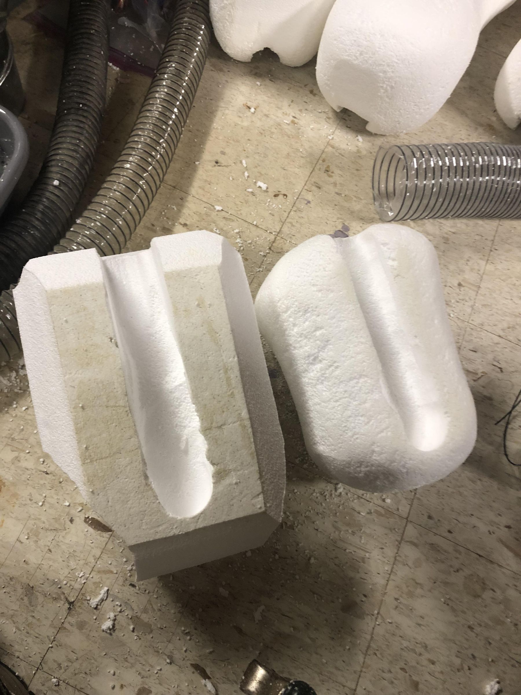 Over Sized Skeleton Breaking Out of My Home : 11 Steps (with Pictures ...