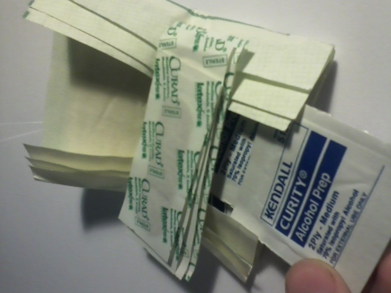 Pocket-Sized Altoids Tin First-Aid Kit : 11 Steps (with Pictures ...