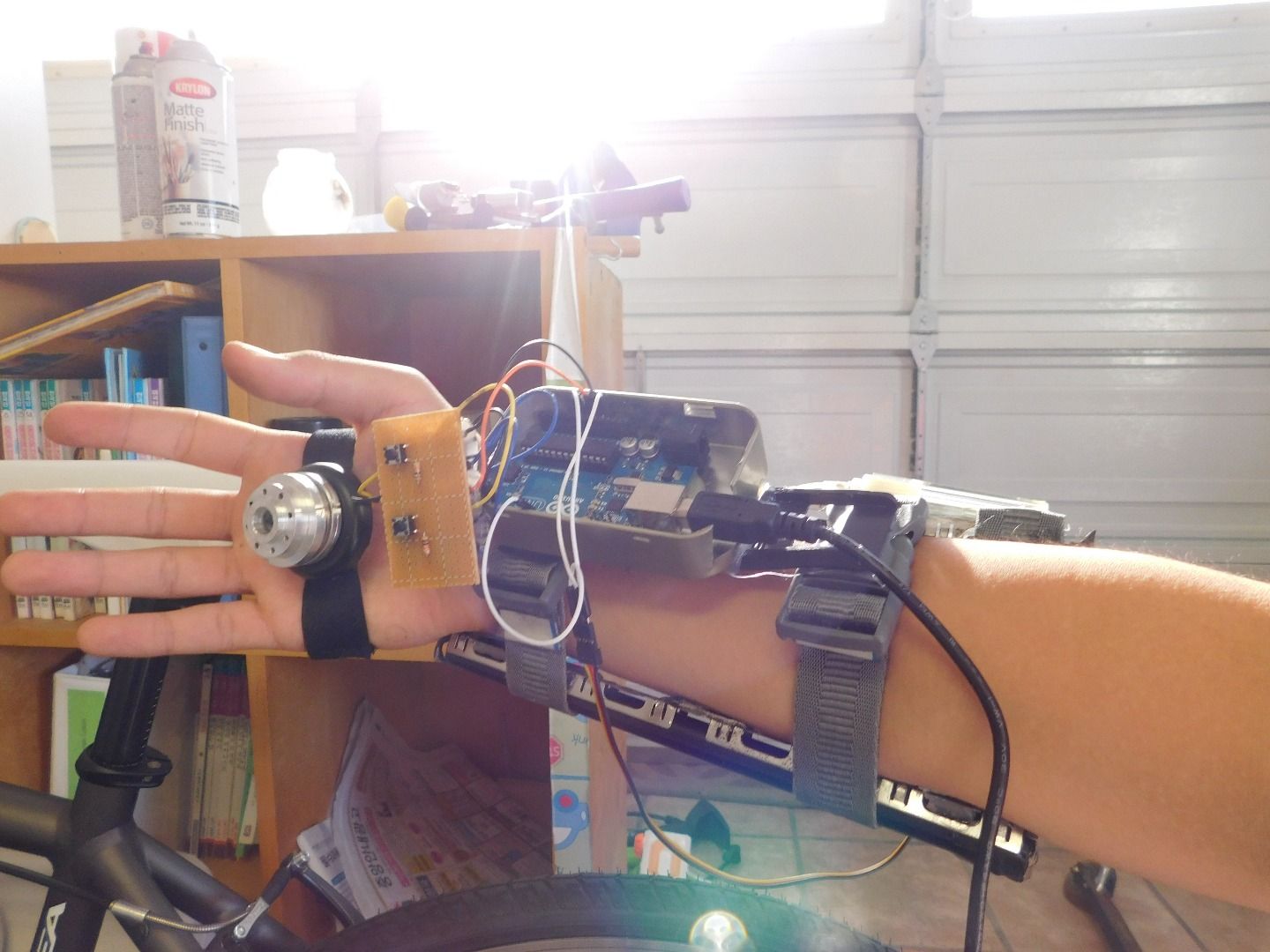 Iron Man Arm Prototype : 6 Steps - Instructables