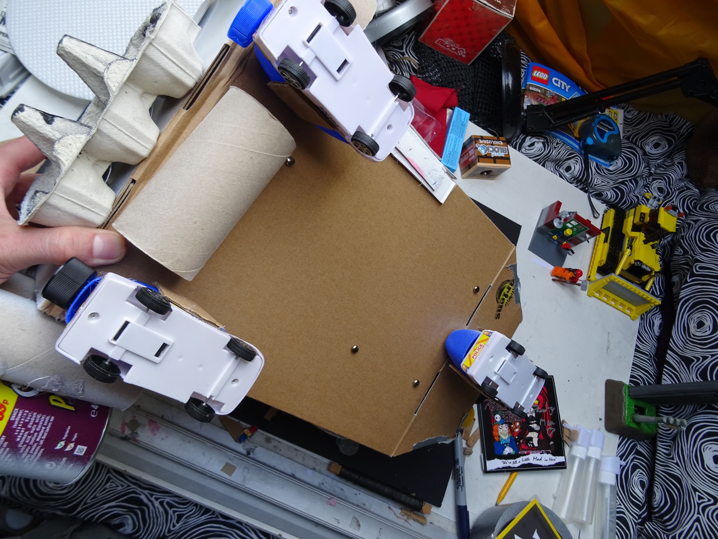 Shoe Box Spaceship : 9 Steps (with Pictures) - Instructables