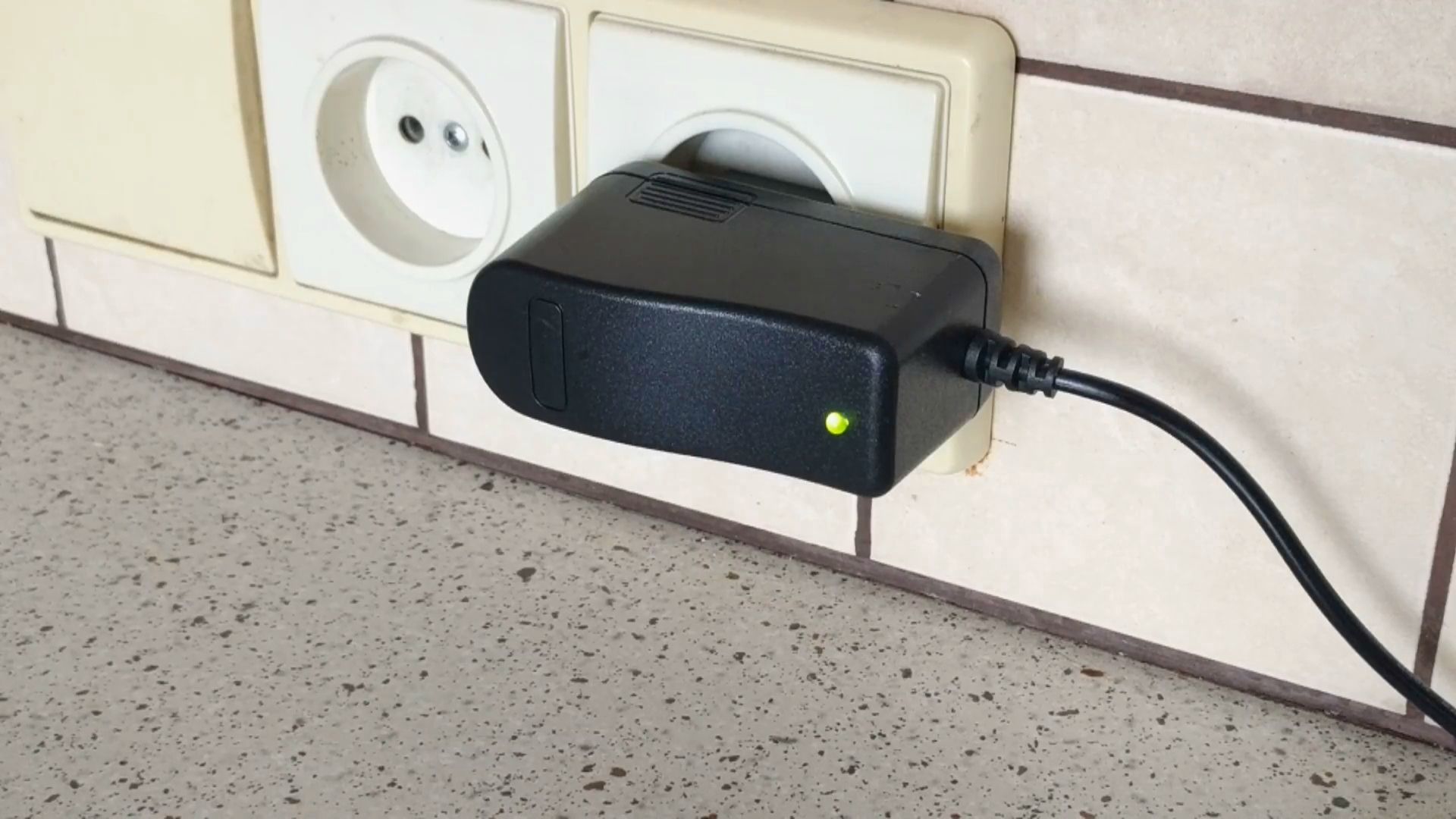 Portable Bluetooth Speaker (FREE PLANS) : 9 Steps (with Pictures ...