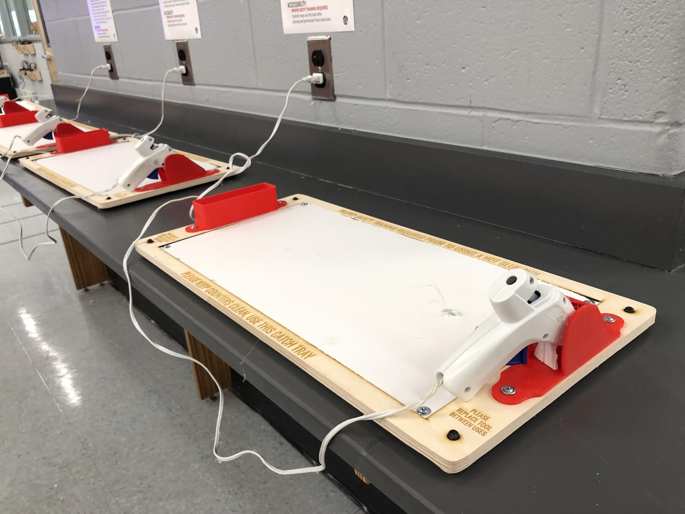 Makerspace Hot Glue Stations : 5 Steps (with Pictures) - Instructables