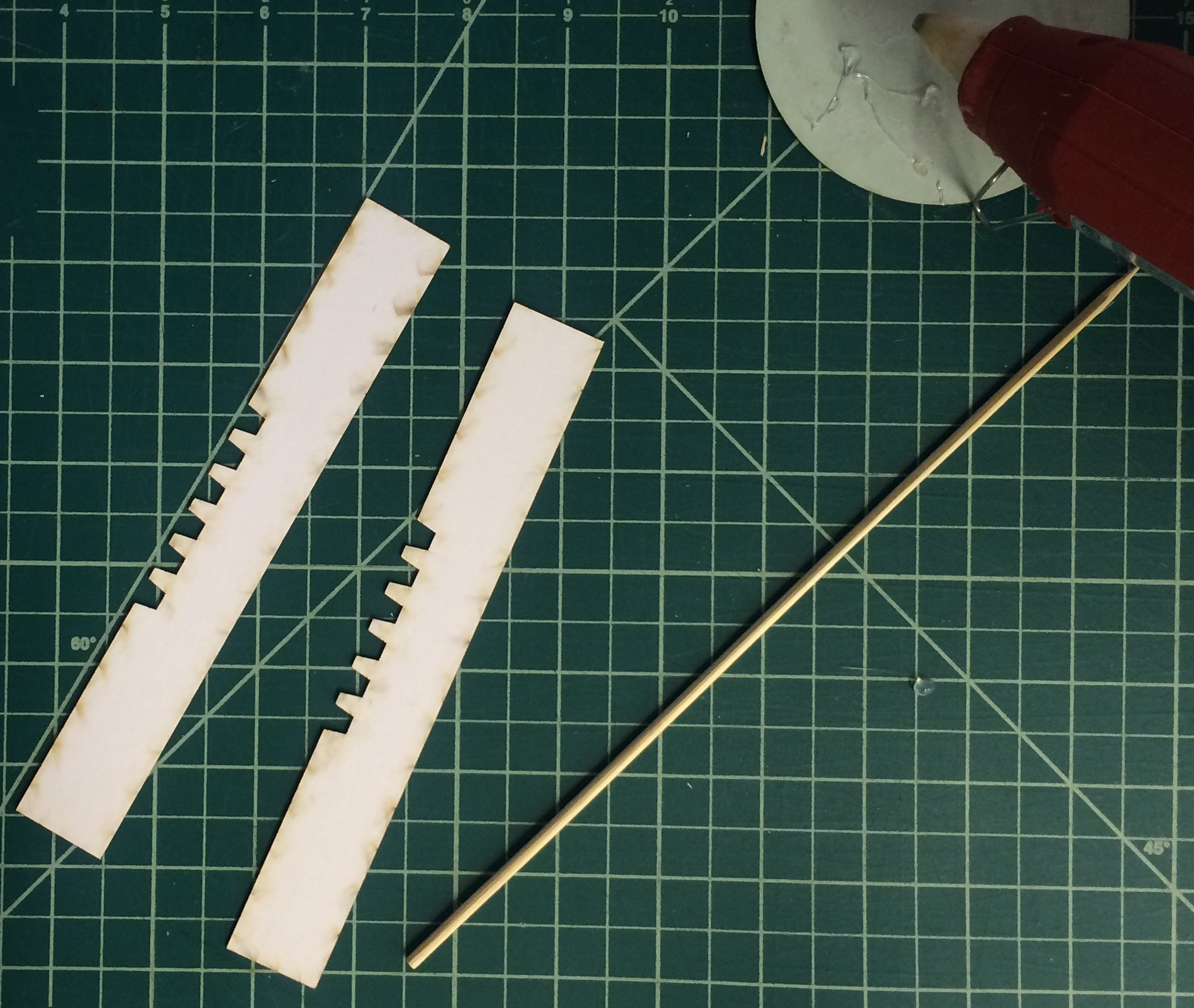 Linear Motion by Rack and Pinion : 8 Steps (with Pictures) - Instructables