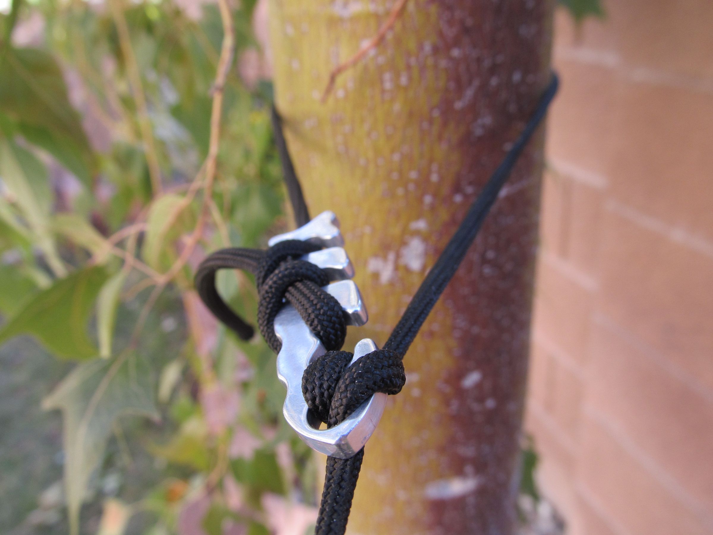 Fish Bone - Knotless Gear Tie : 8 Steps (with Pictures) - Instructables