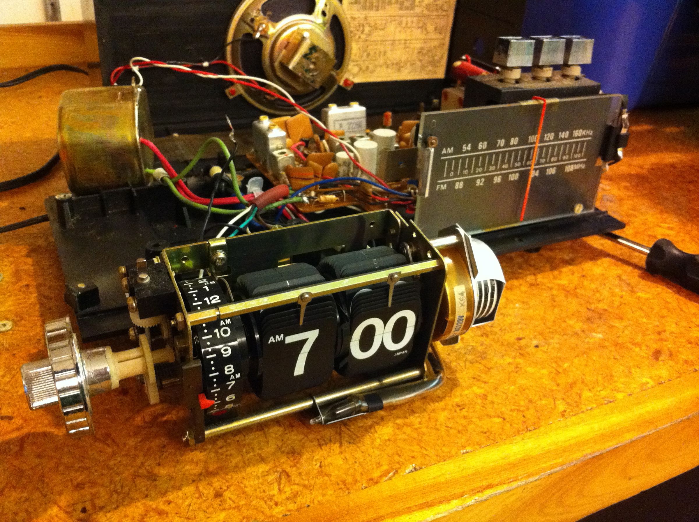 Cool Exposed Retro Flip Clock : 7 Steps (with Pictures) - Instructables