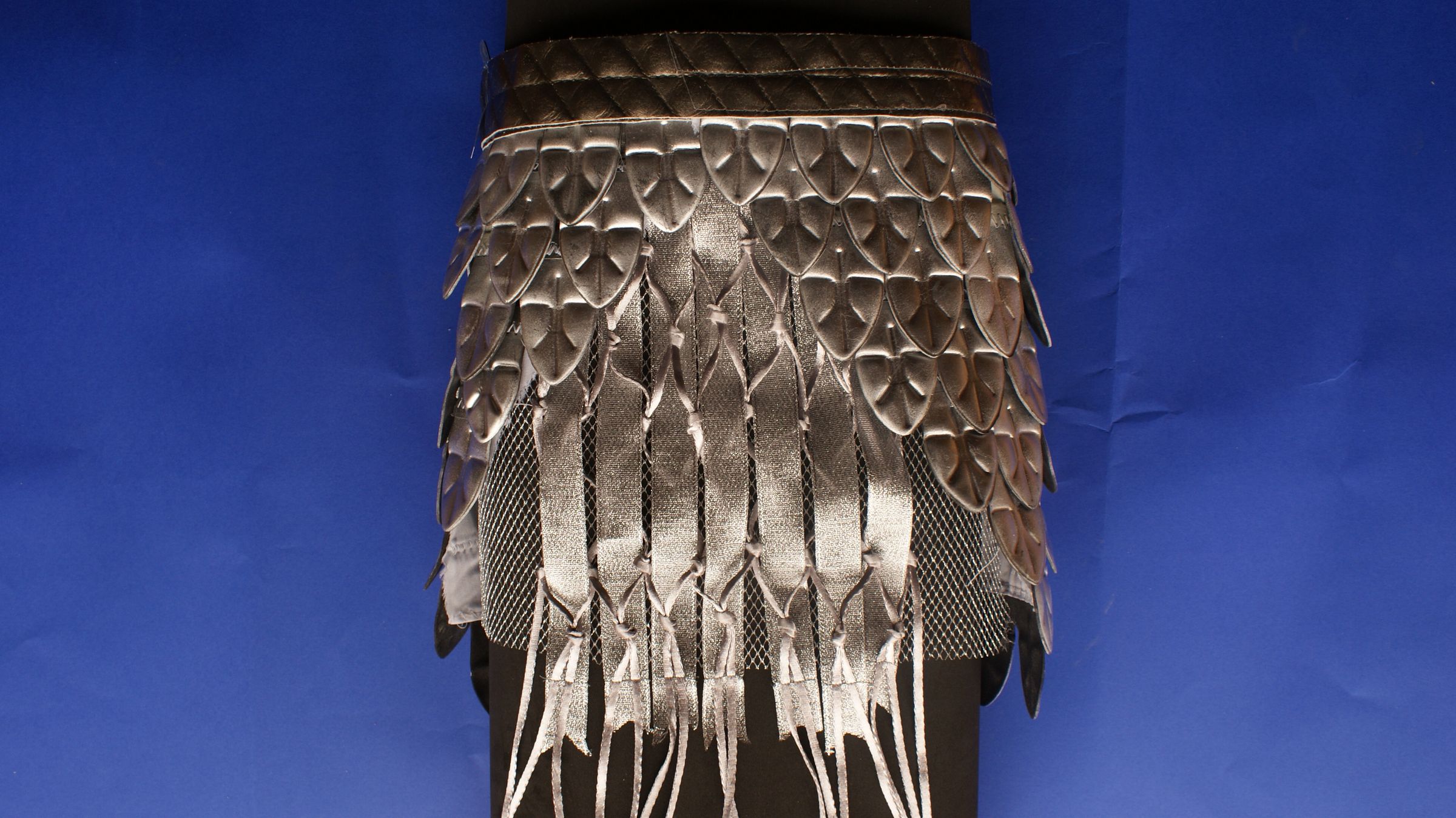 Alice in Wonderland Costume - Armor Medieval : 6 Steps (with Pictures ...