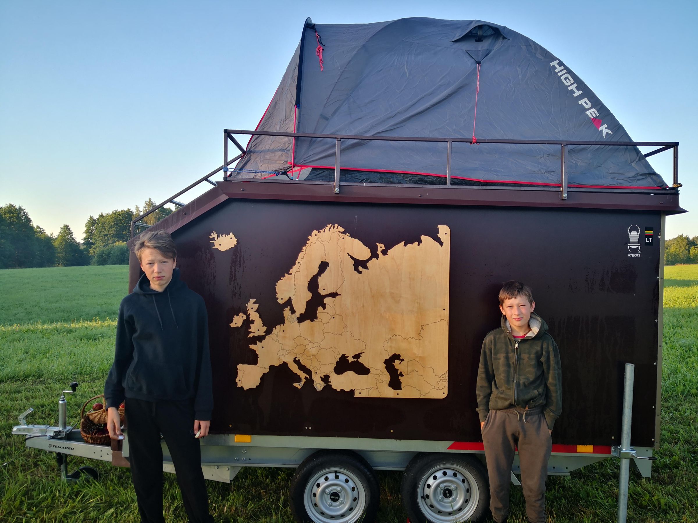 Homemade Camper Trailer : 9 Steps (with Pictures) - Instructables