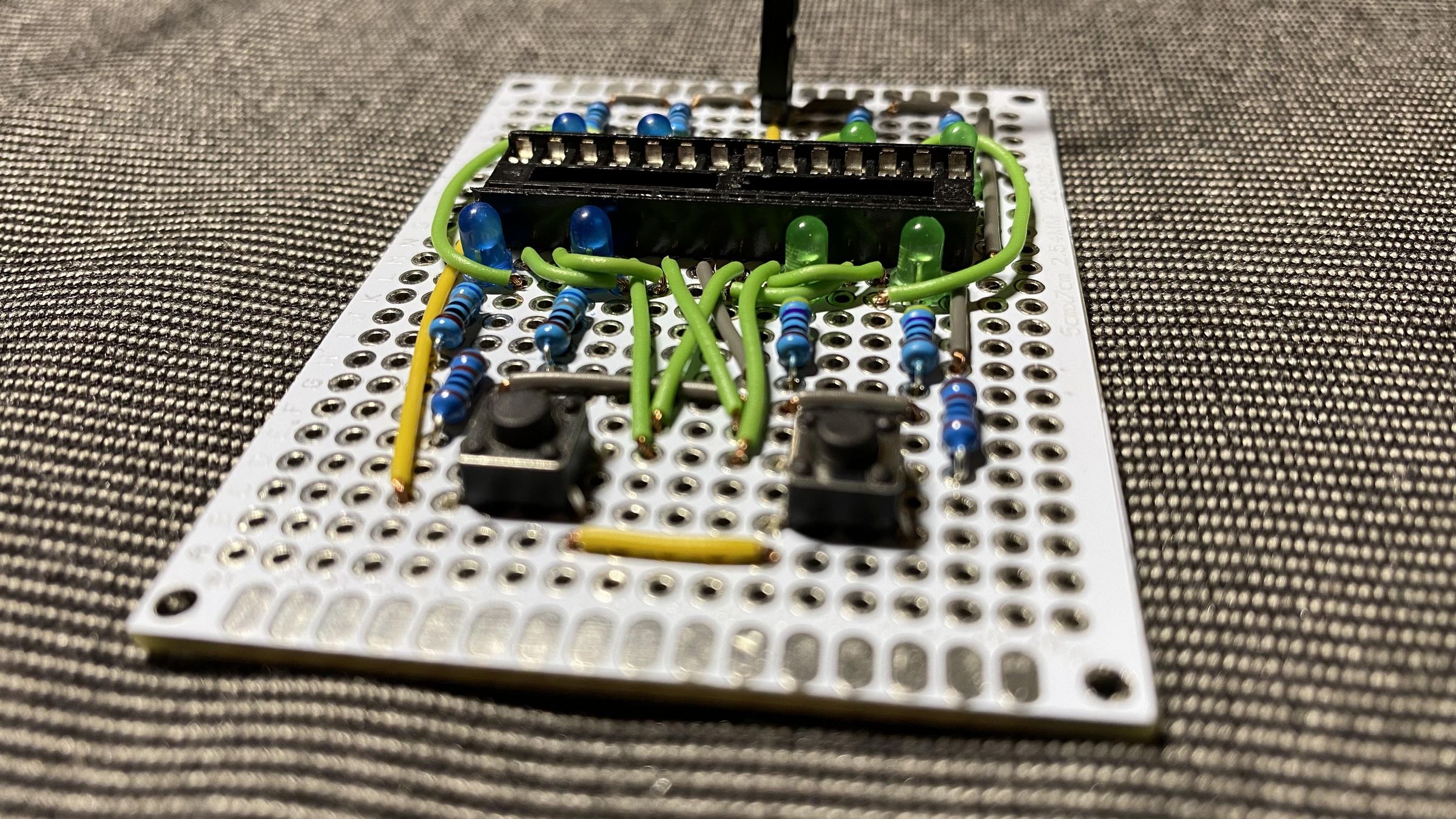 Simple Logic Gate IC-Tester - Instructables