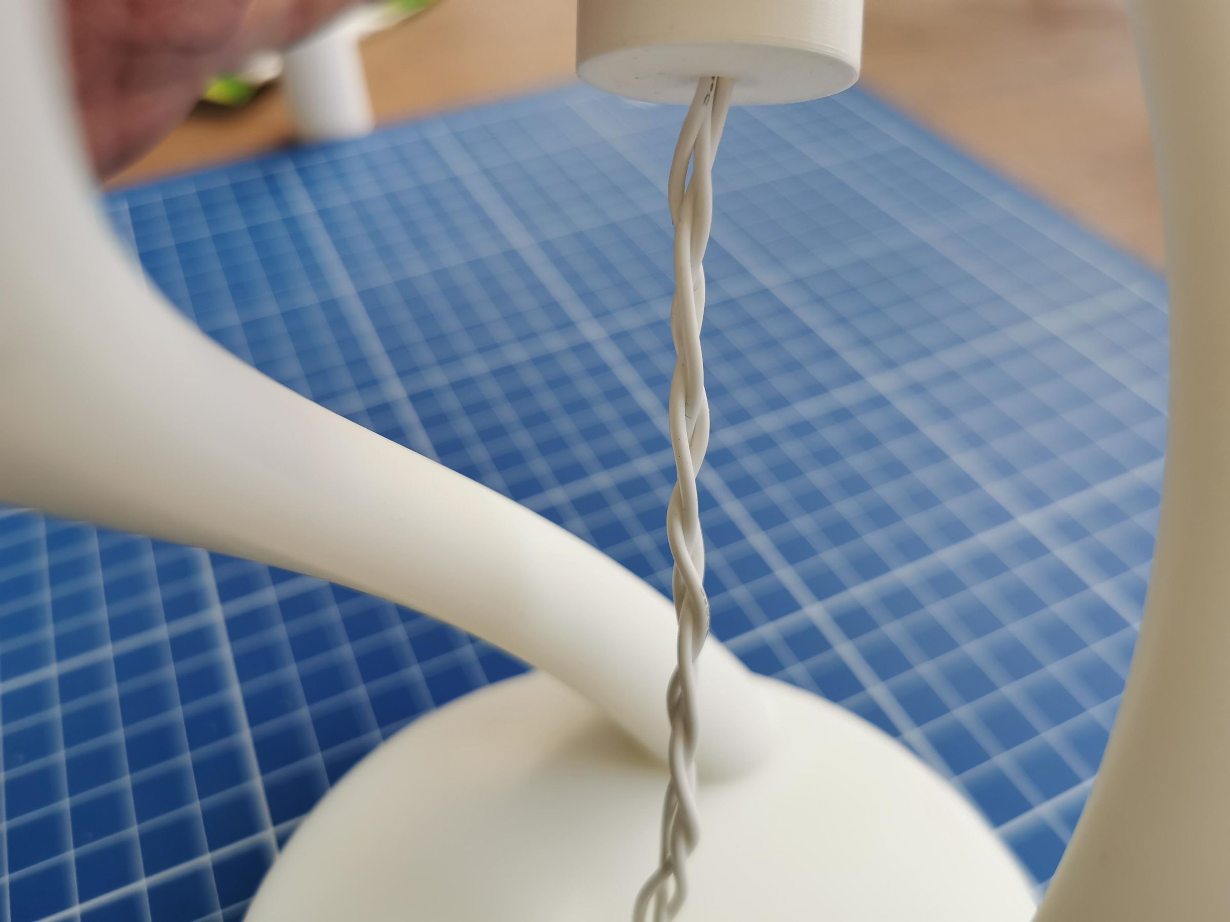 Magnetic Levitating Lamp : 7 Steps (with Pictures) - Instructables