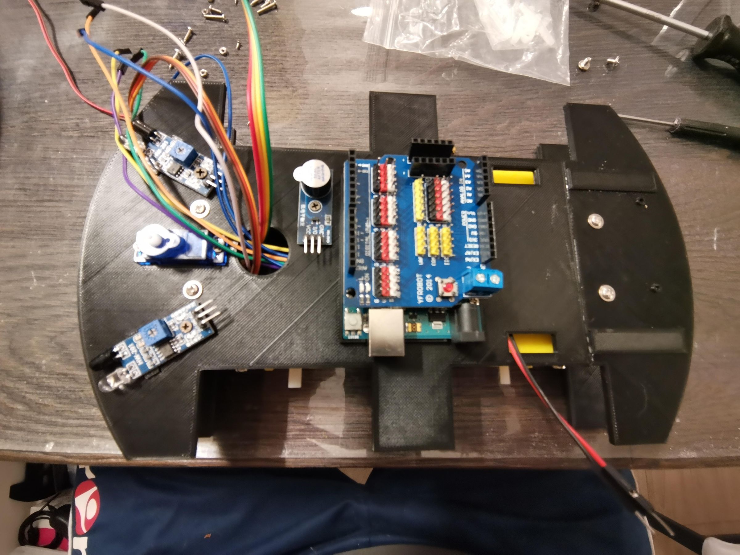 Arduino ESP32 All in One Robot (Obstacle Avoiding, Line Tracking ...