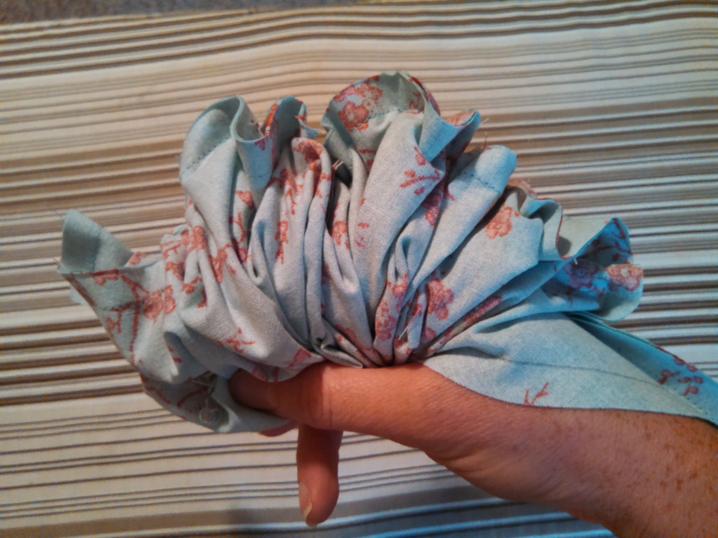 Cooling Scarf: Look Good and Stay Cool : 3 Steps (with Pictures ...