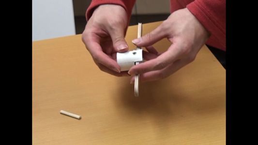 Desktop Seesaw : 8 Steps - Instructables