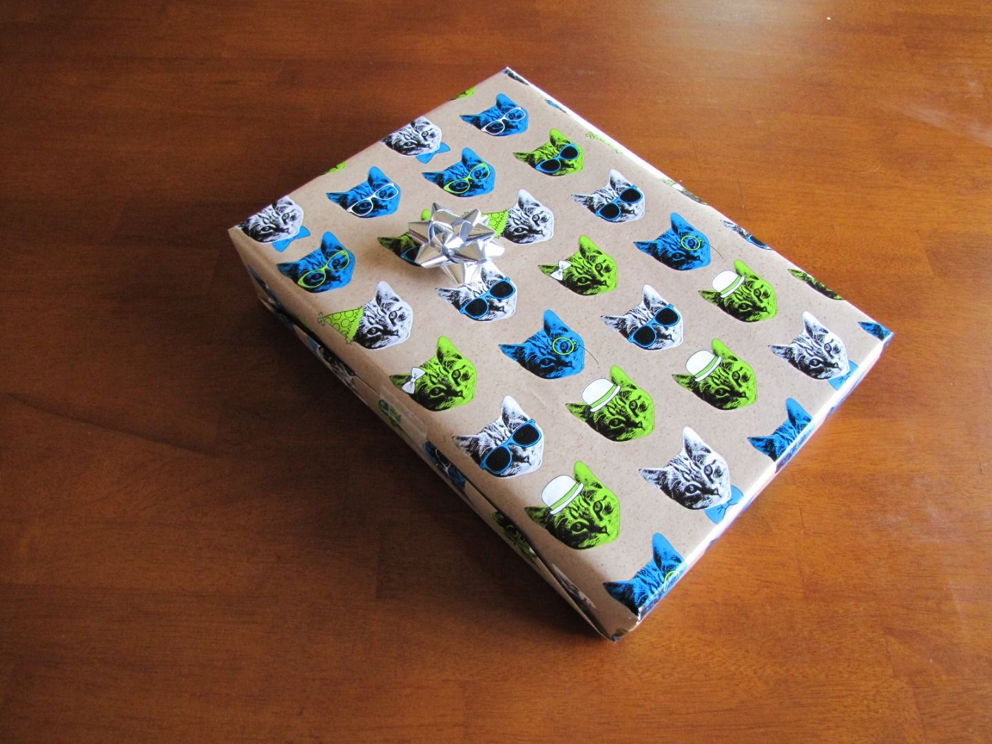 How to Perfectly Wrap a Gift Box With Decorative Wrapping Paper : 21 ...