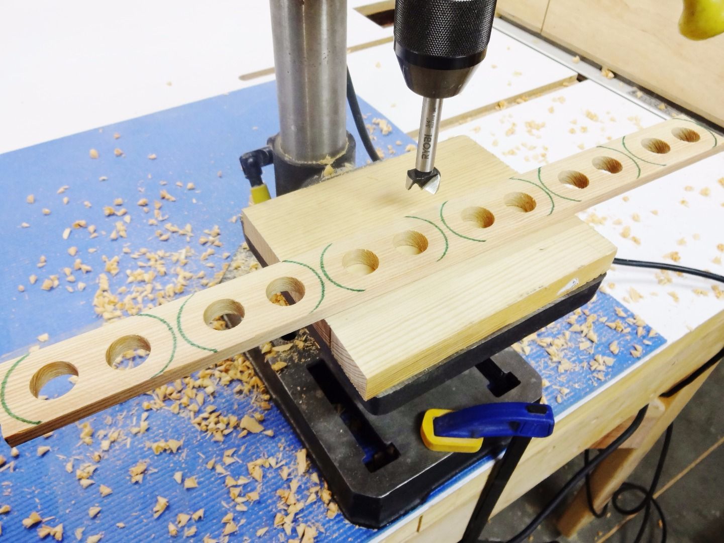 Three Ways to Make a Wooden Chain : 29 Steps (with Pictures ...