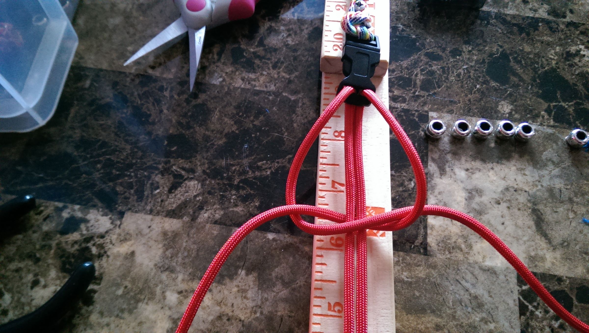 Beaded Paracord Bracelet : 7 Steps - Instructables