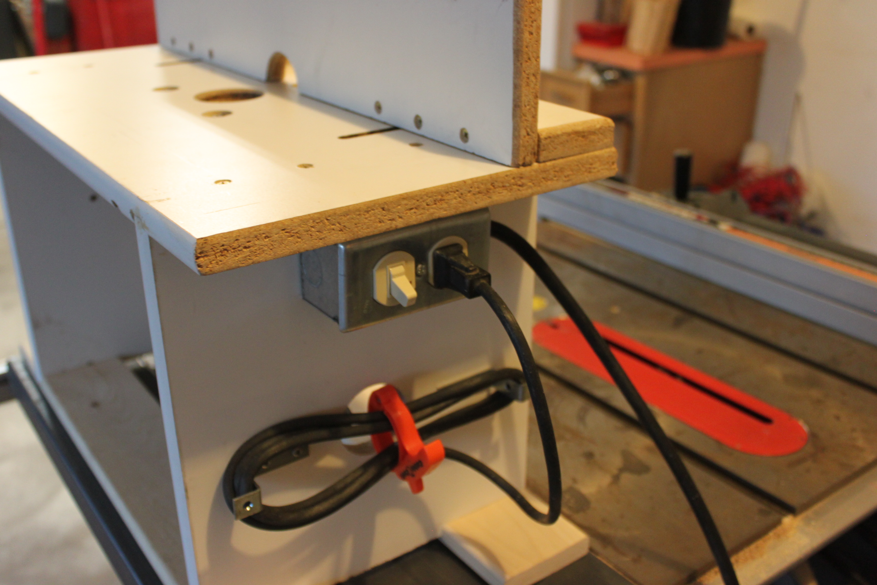 Custom Router Table - Instructables