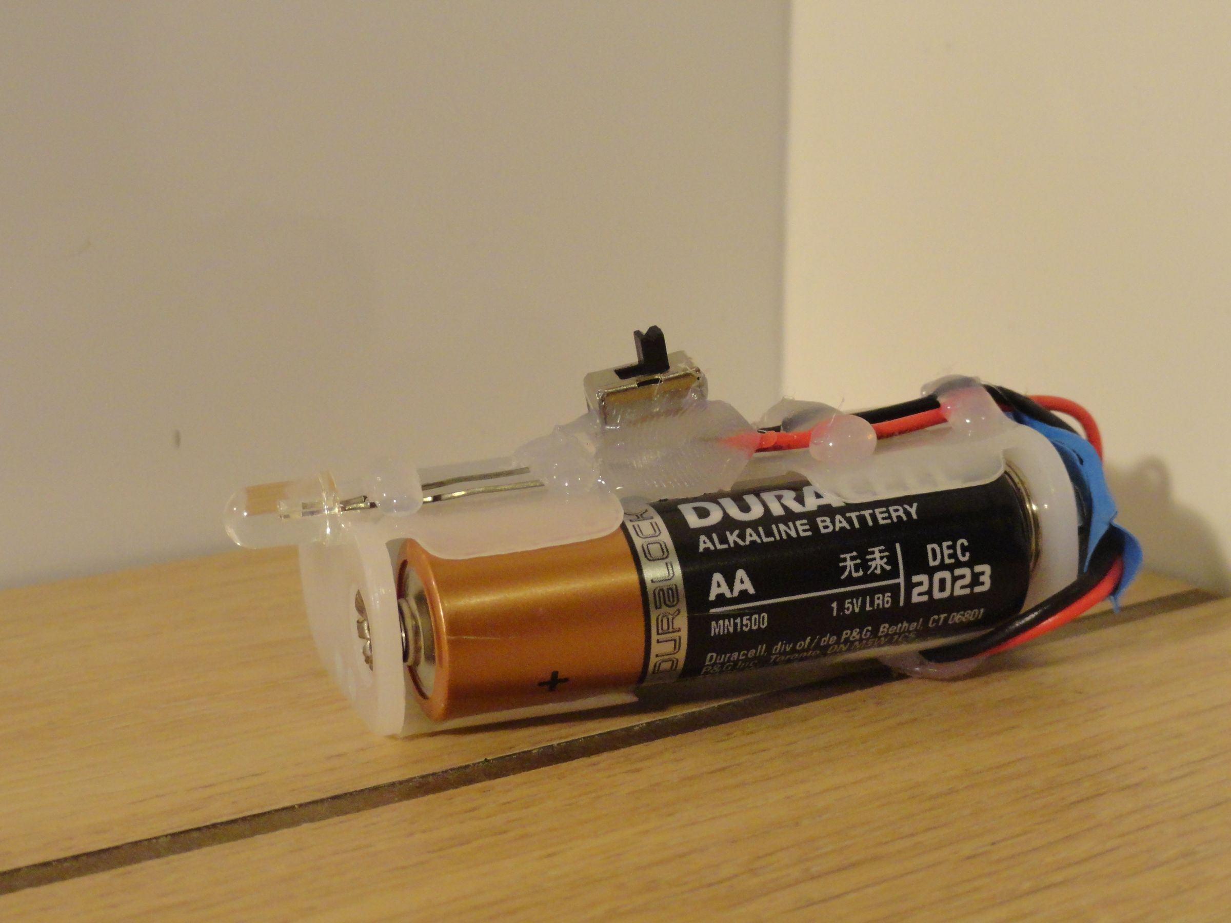 Homemade Flashlight : 7 Steps (with Pictures) - Instructables