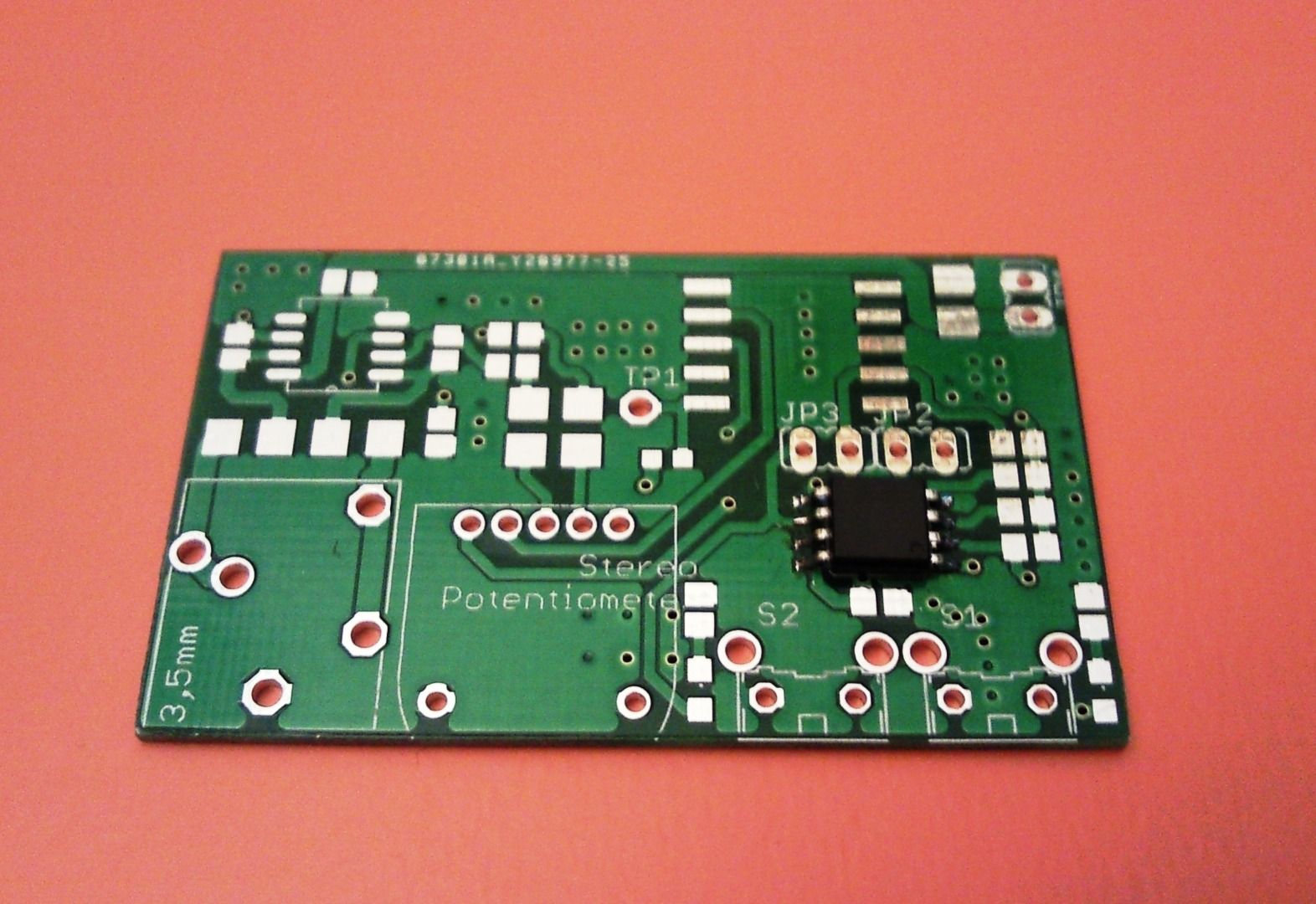 Tiny FM Radio : 3 Steps - Instructables