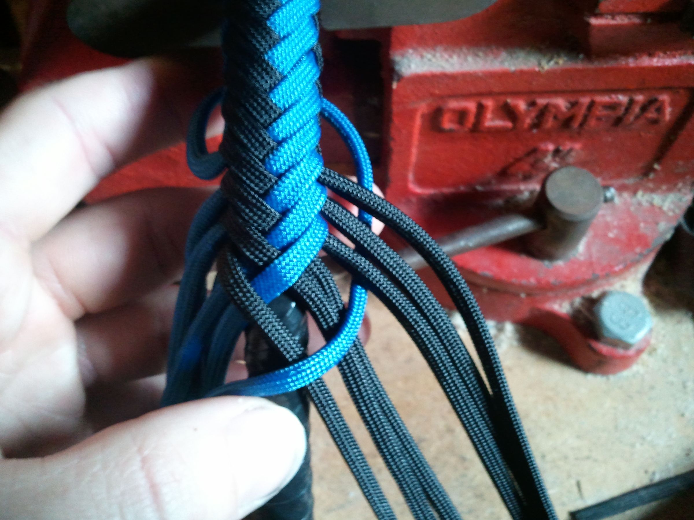 Making a Paracord Whip : 28 Steps (with Pictures) - Instructables