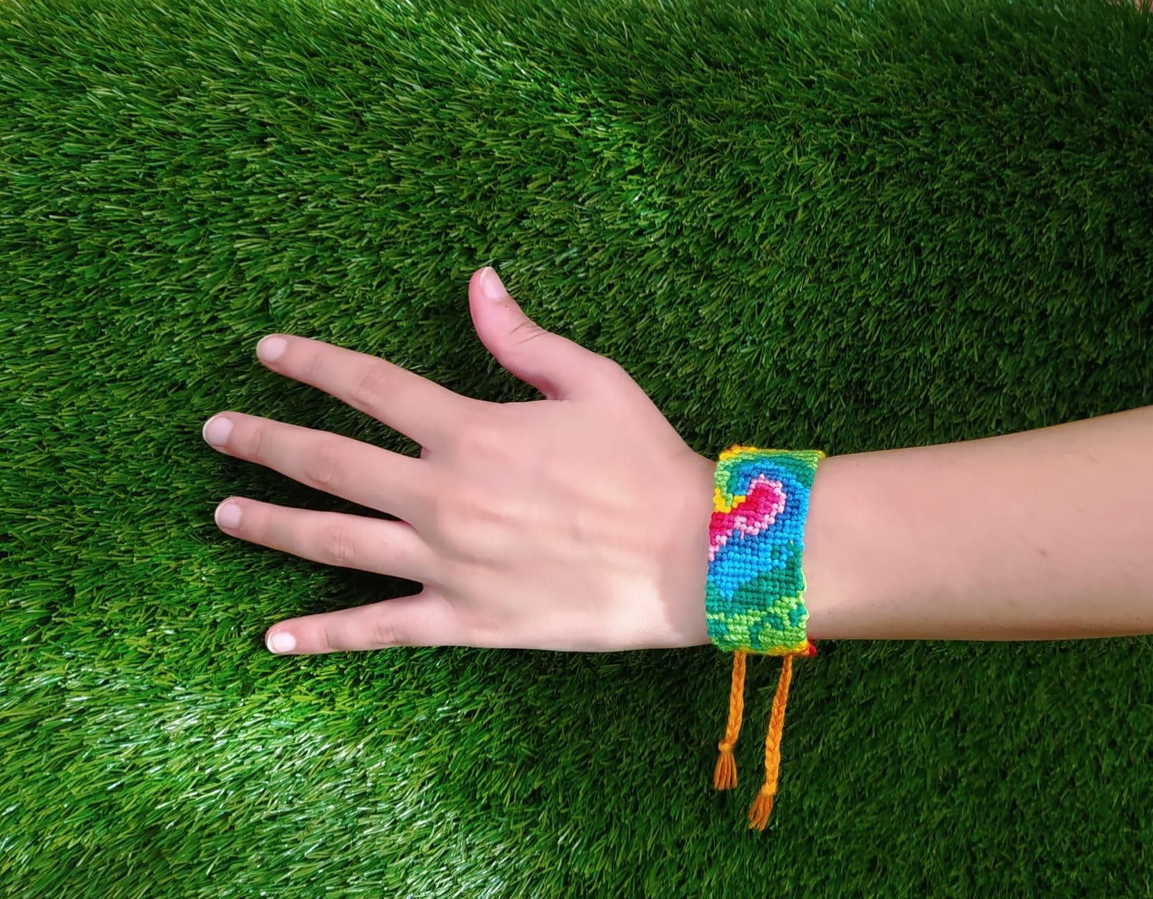 Alpha Pattern Macrame Bracelet: Spiral Tie Dye : 18 Steps (with ...