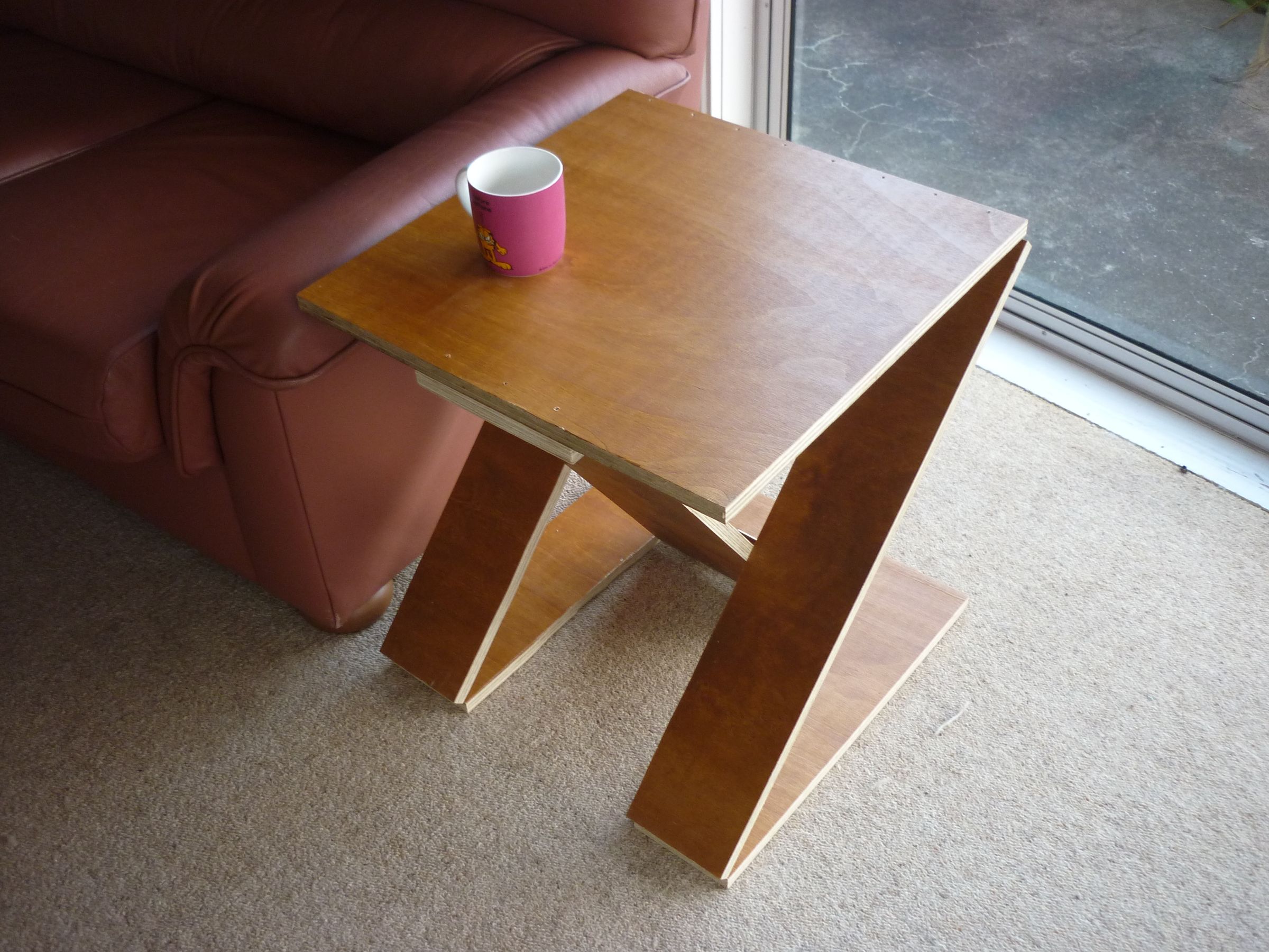 Collapsible Z-Shaped Side Table : 7 Steps (with Pictures) - Instructables