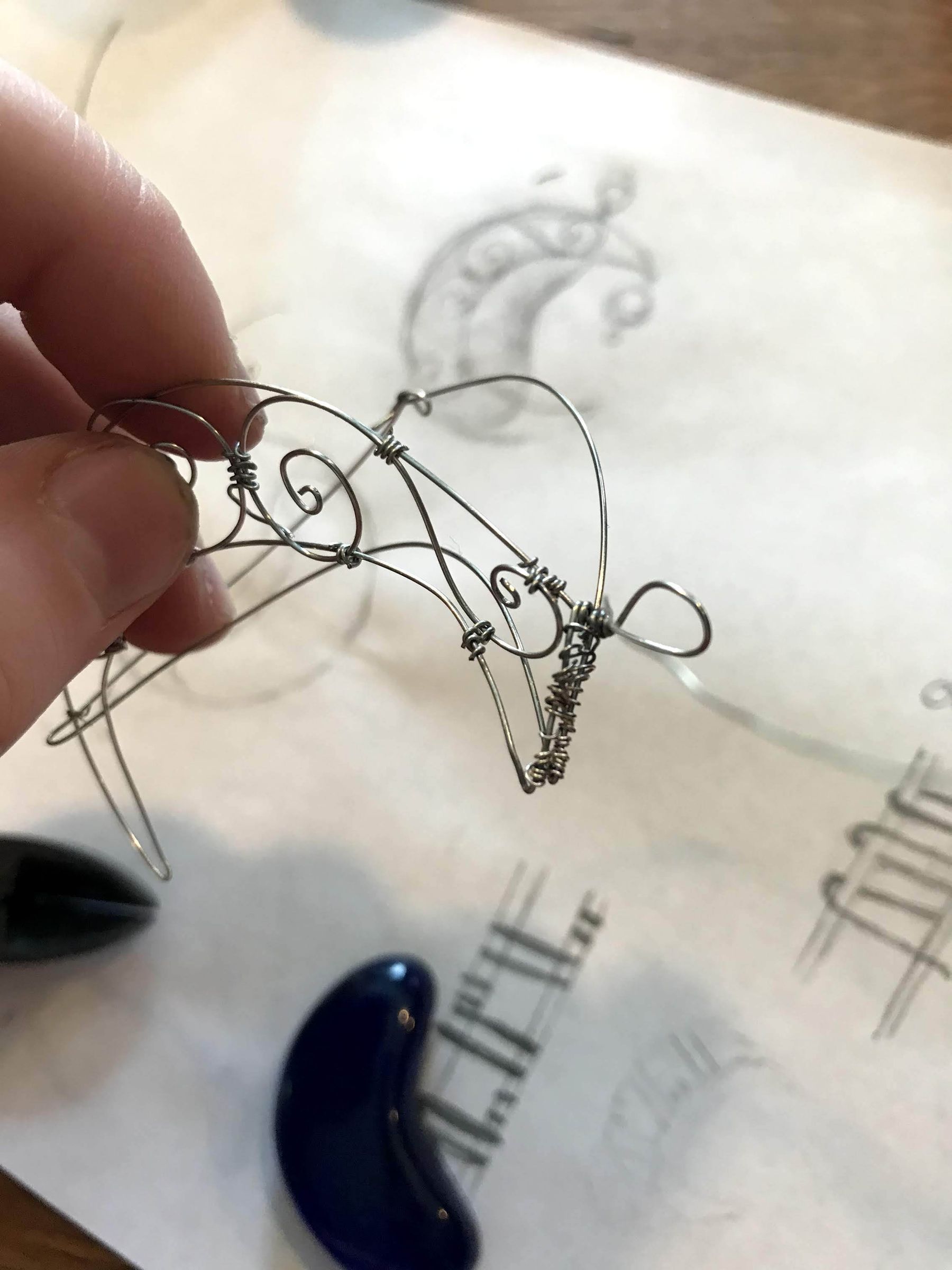 How to Design (and Finish!) a Wire Wrapped Moon Pendant : 8 Steps (with ...