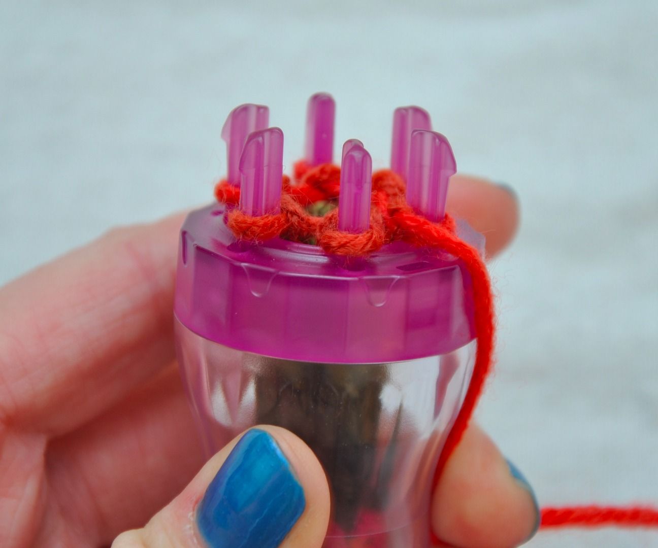 How to Use a French Knitter : 6 Steps (with Pictures) - Instructables