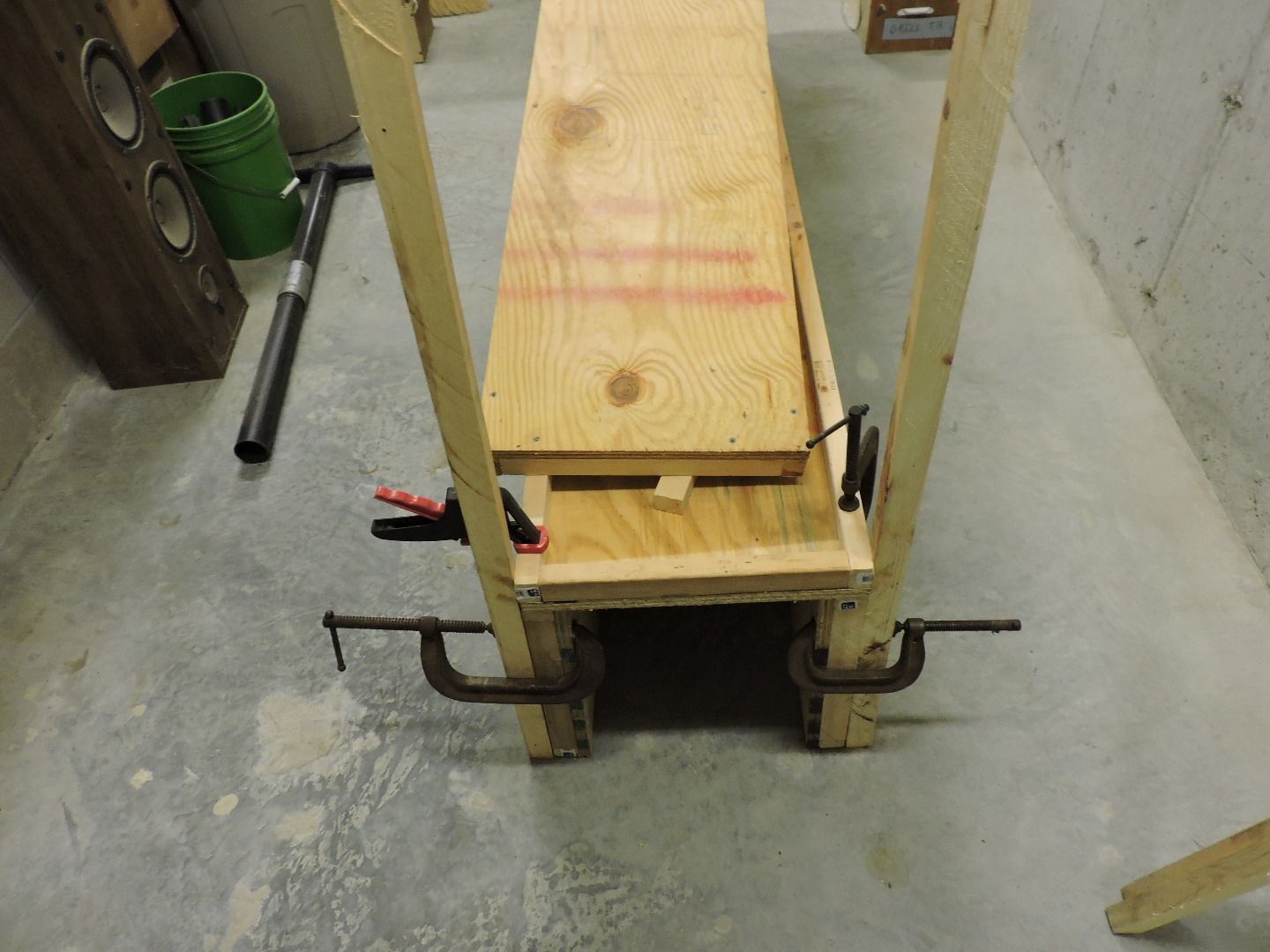 Different Take on Quick, Inexpensive Plywood and 2x4 Shelves : 5 Steps ...