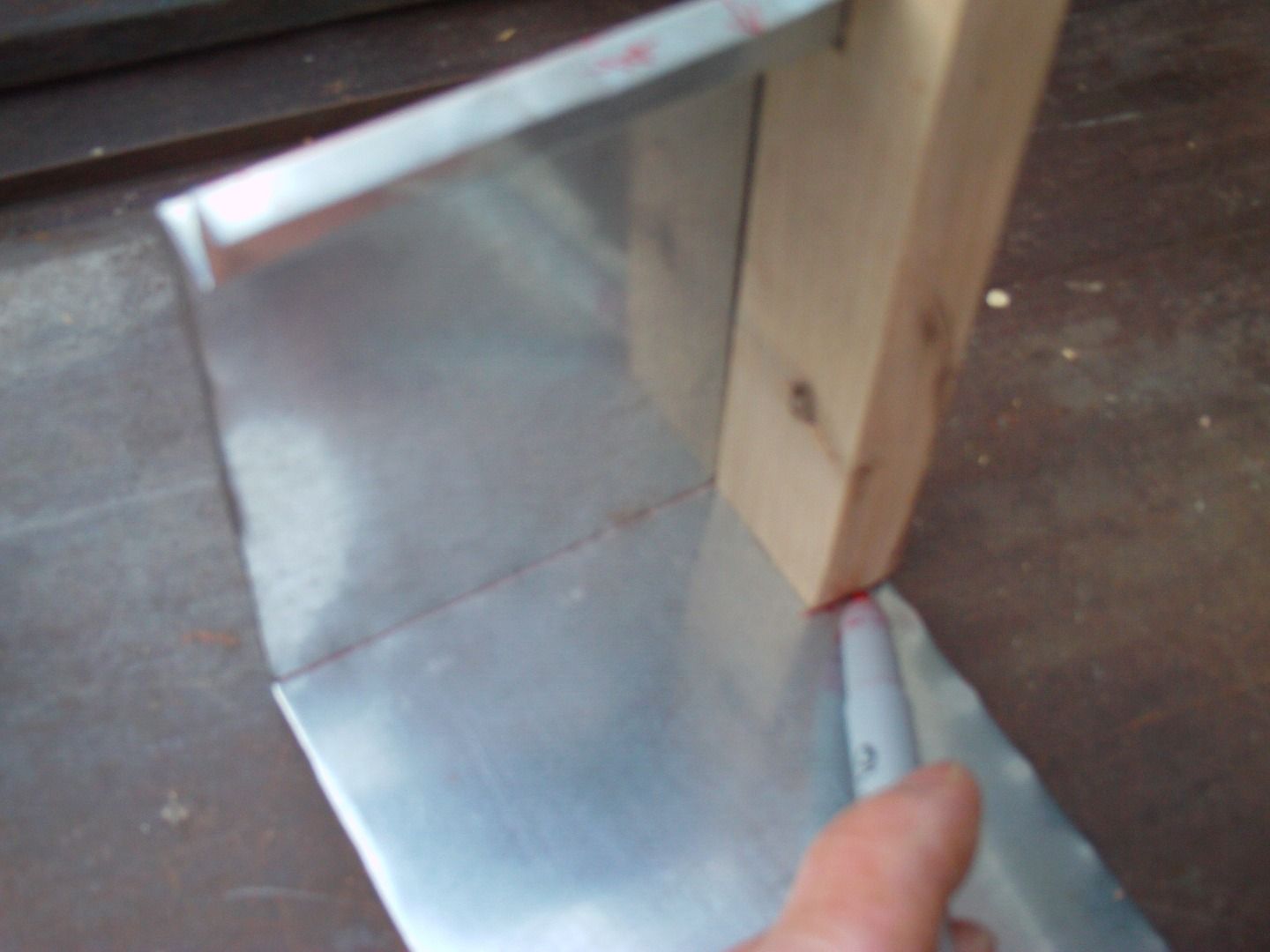 Entrance Bee Feeder : 8 Steps (with Pictures) - Instructables