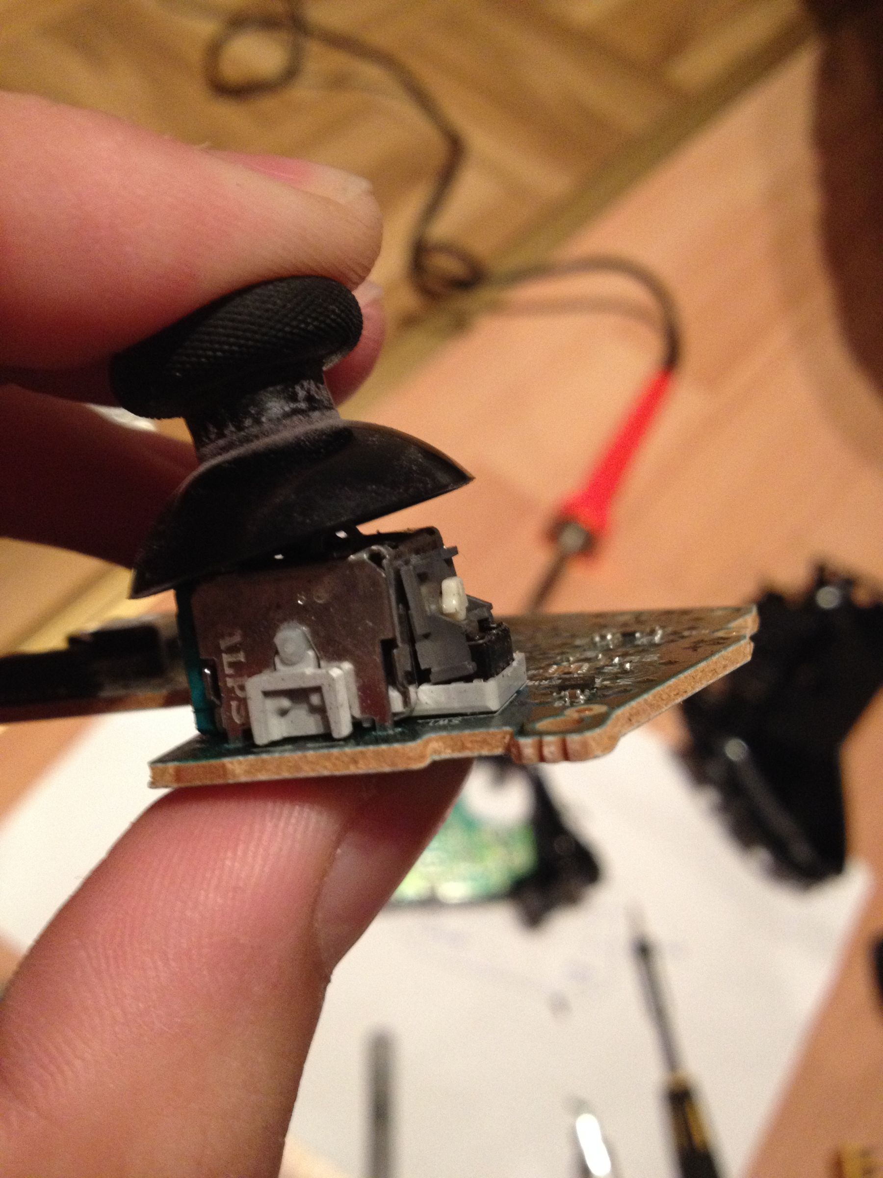 Xbox One Controller - Thumbstick Fix Without Replacing the Module : 4 Steps - Instructables