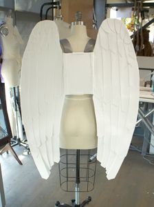 How to Make Costume Wings : 8 Steps (with Pictures) - Instructables