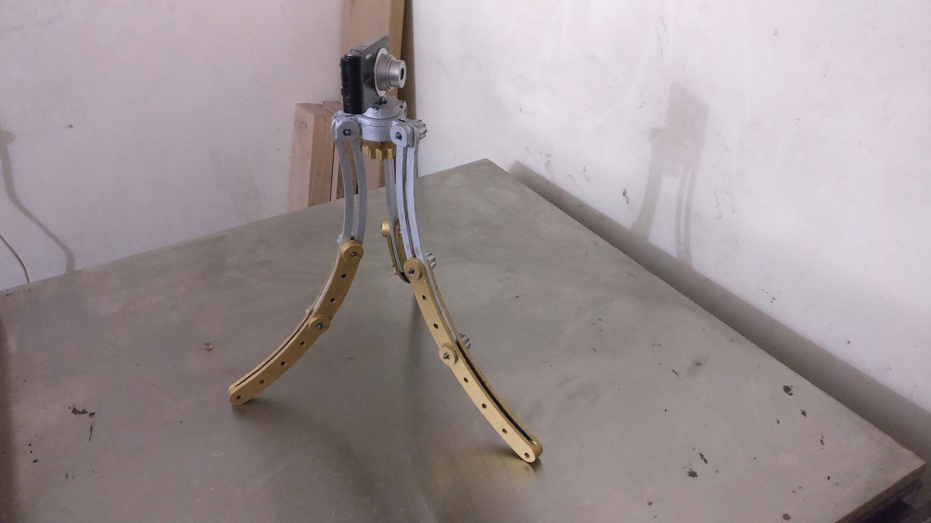 Home Made Tripod Camera Stand : 6 Steps (with Pictures) - Instructables