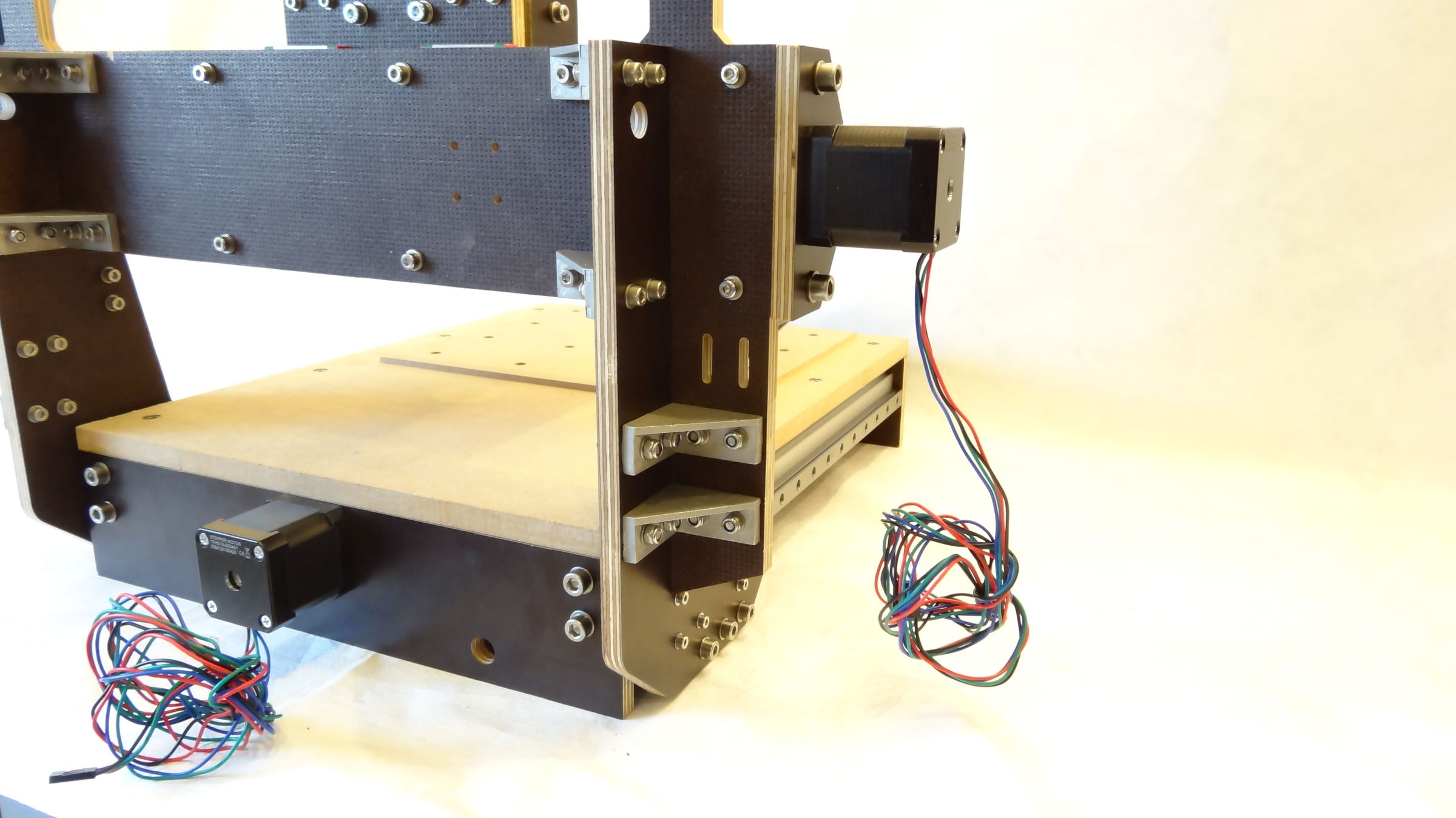 LOW COST DIY 500€ CNC MILL : 23 Steps (with Pictures) - Instructables