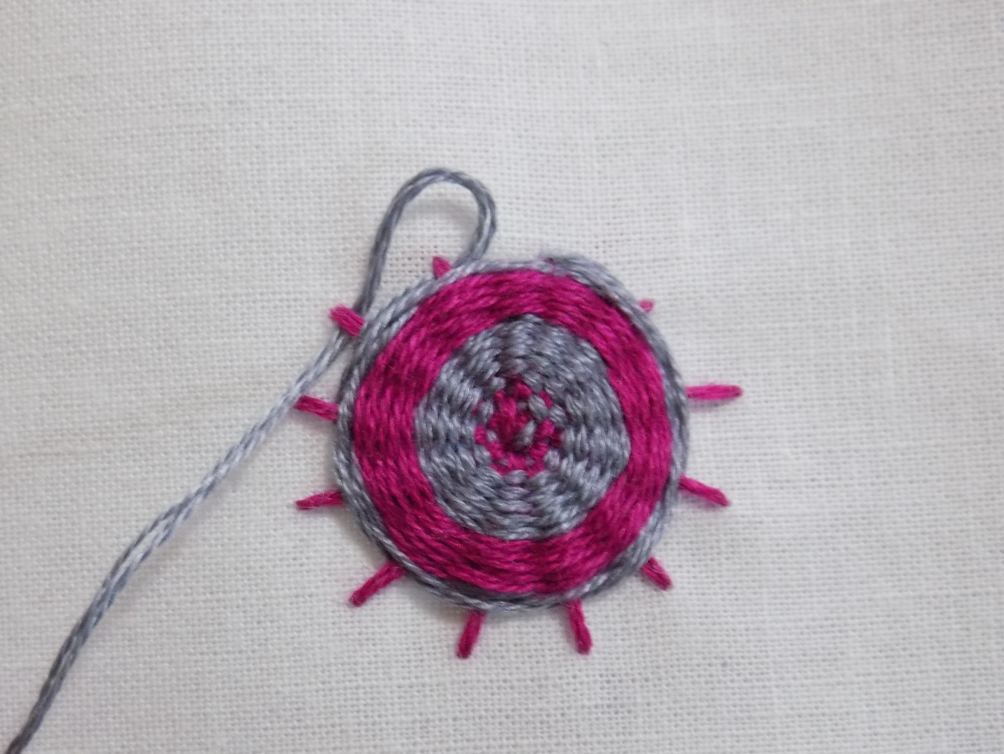 Embroidery 101: Freestyle Weaving : 10 Steps (with Pictures ...