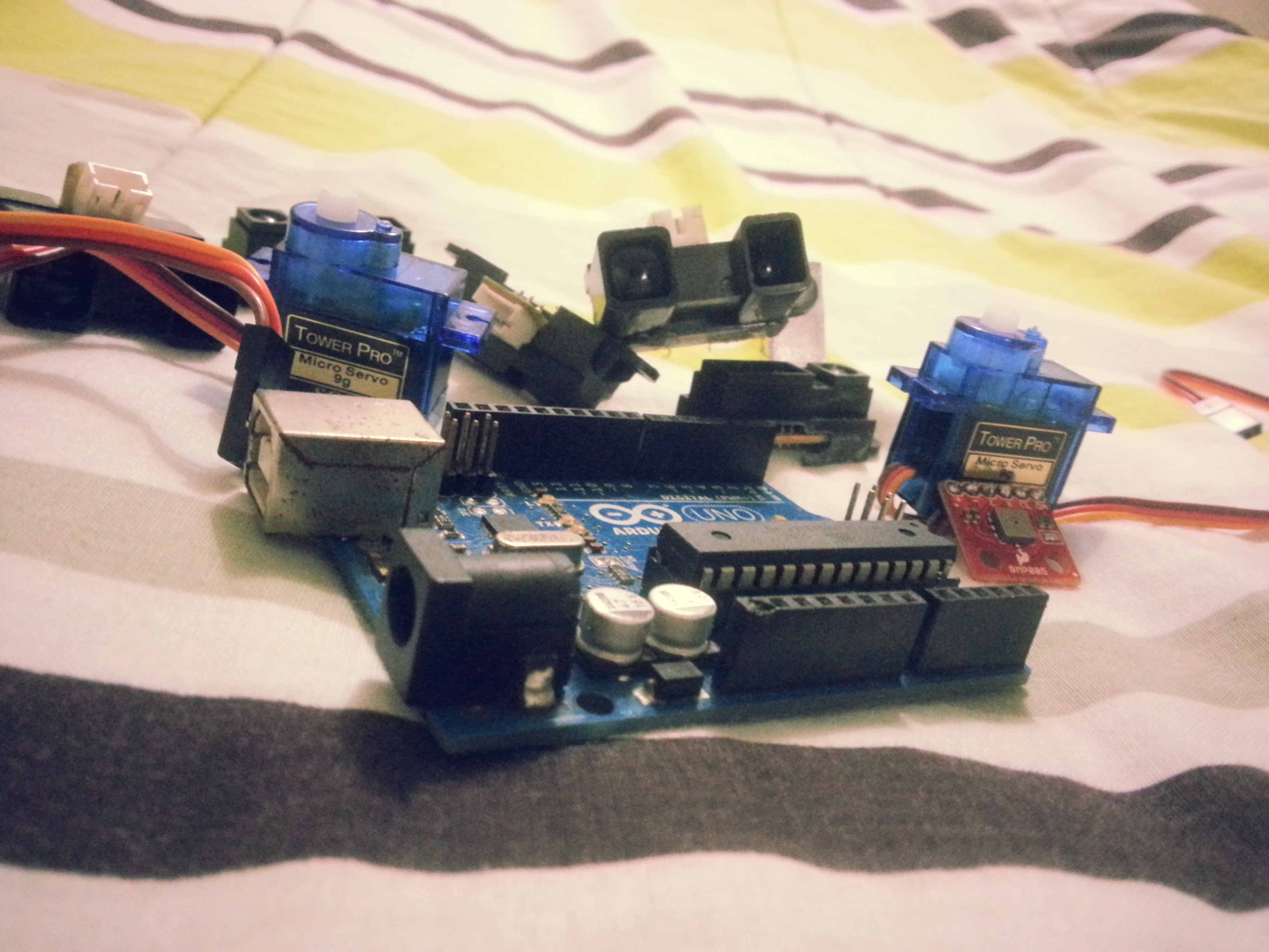 123D- Beginners First PCB for Arduino SERVO/SENOR BOARD : 7 Steps - Instructables