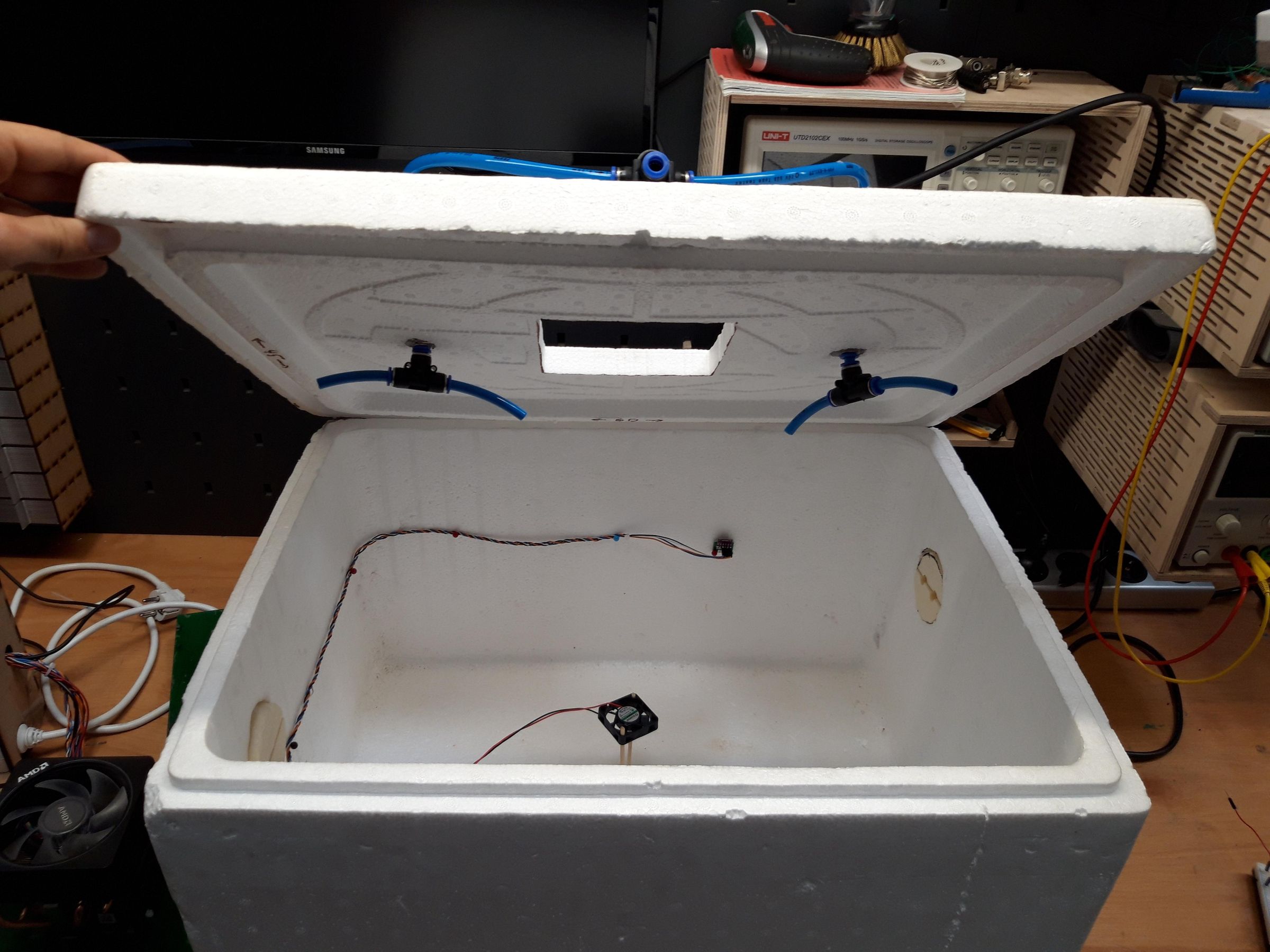 Mushroom Climate Box : 7 Steps (with Pictures) - Instructables